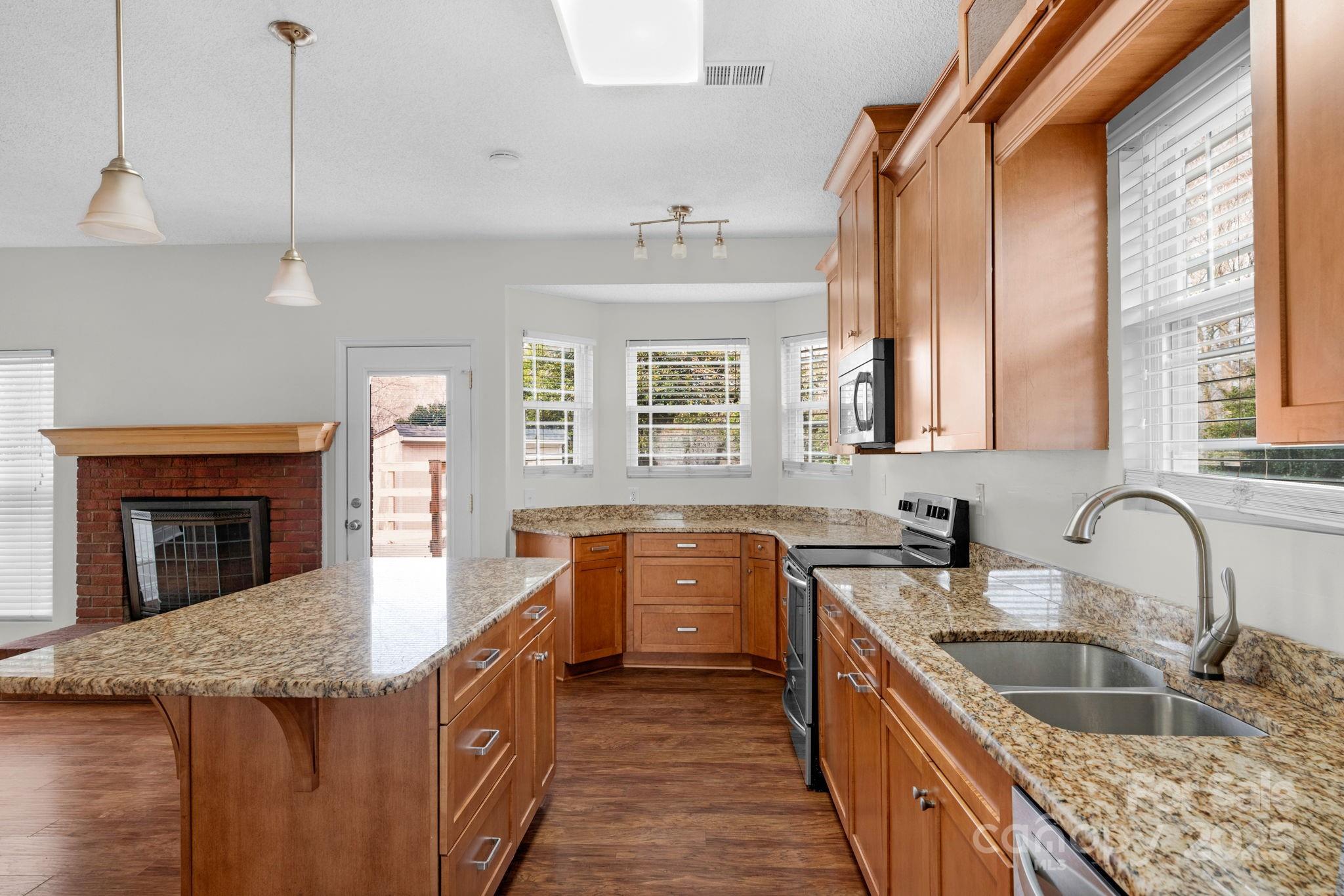 Photo 22 of 6109 Tartan Green Court, Charlotte, NC