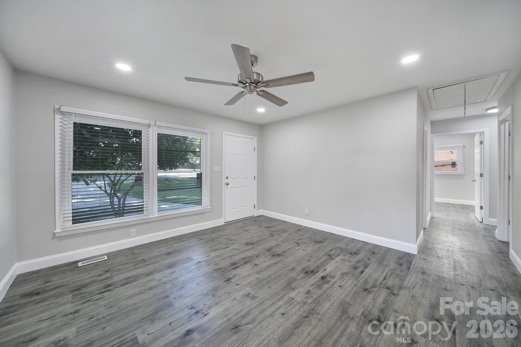 Home for sale at 1801 Dallas Avenue, Charlotte, NC — photo 6 of 34
