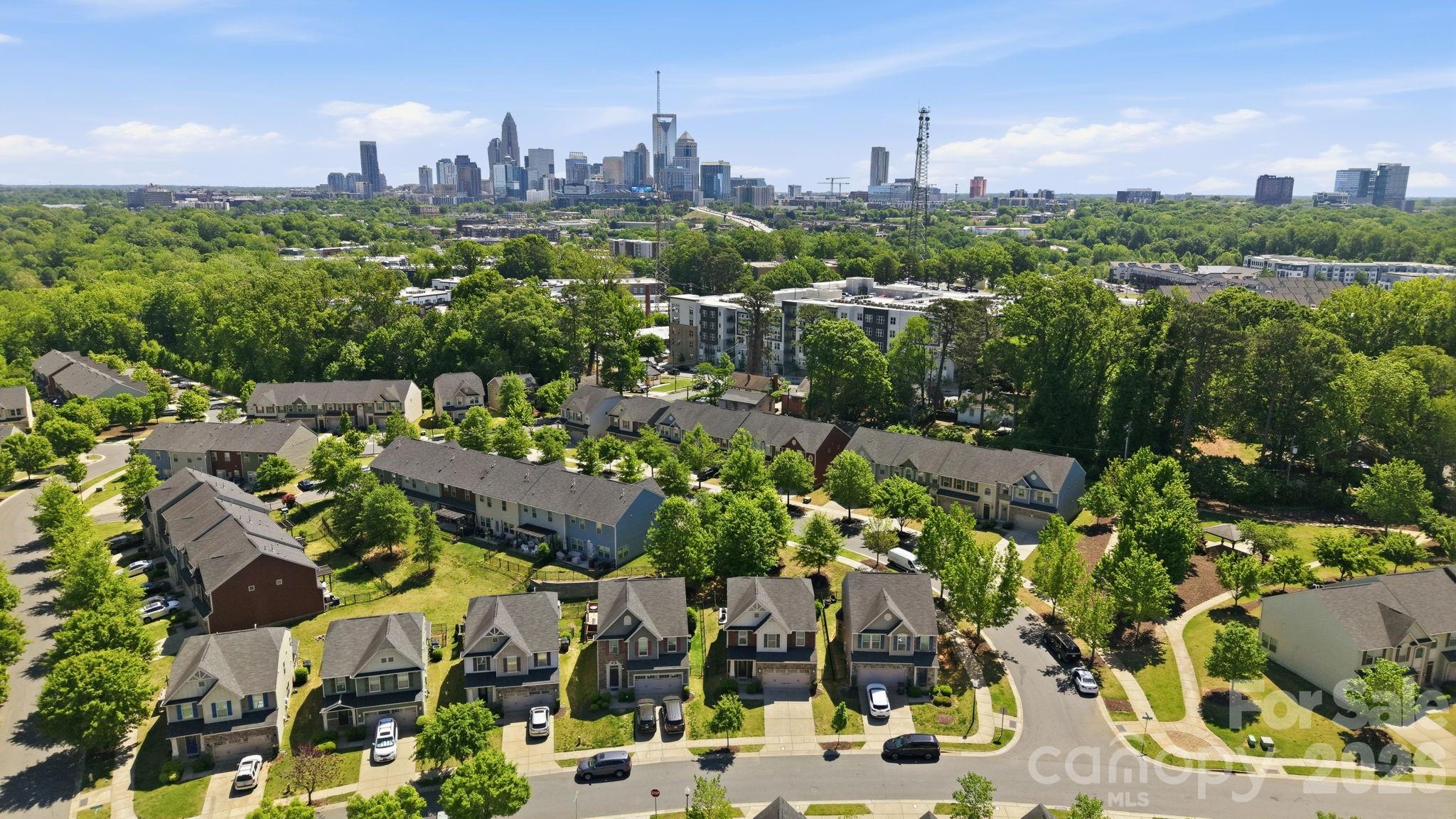 Photo 31 of 1819 Fleetwood Drive, Charlotte, NC