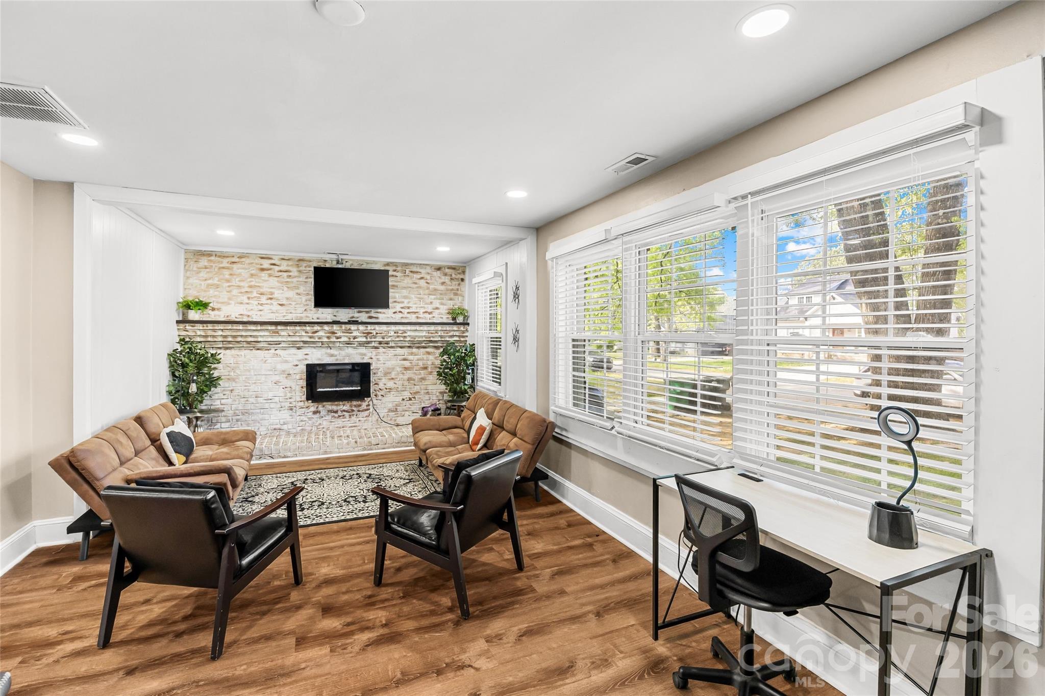 2738 Catalina Avenue, Charlotte, NC - photo 10 of 45