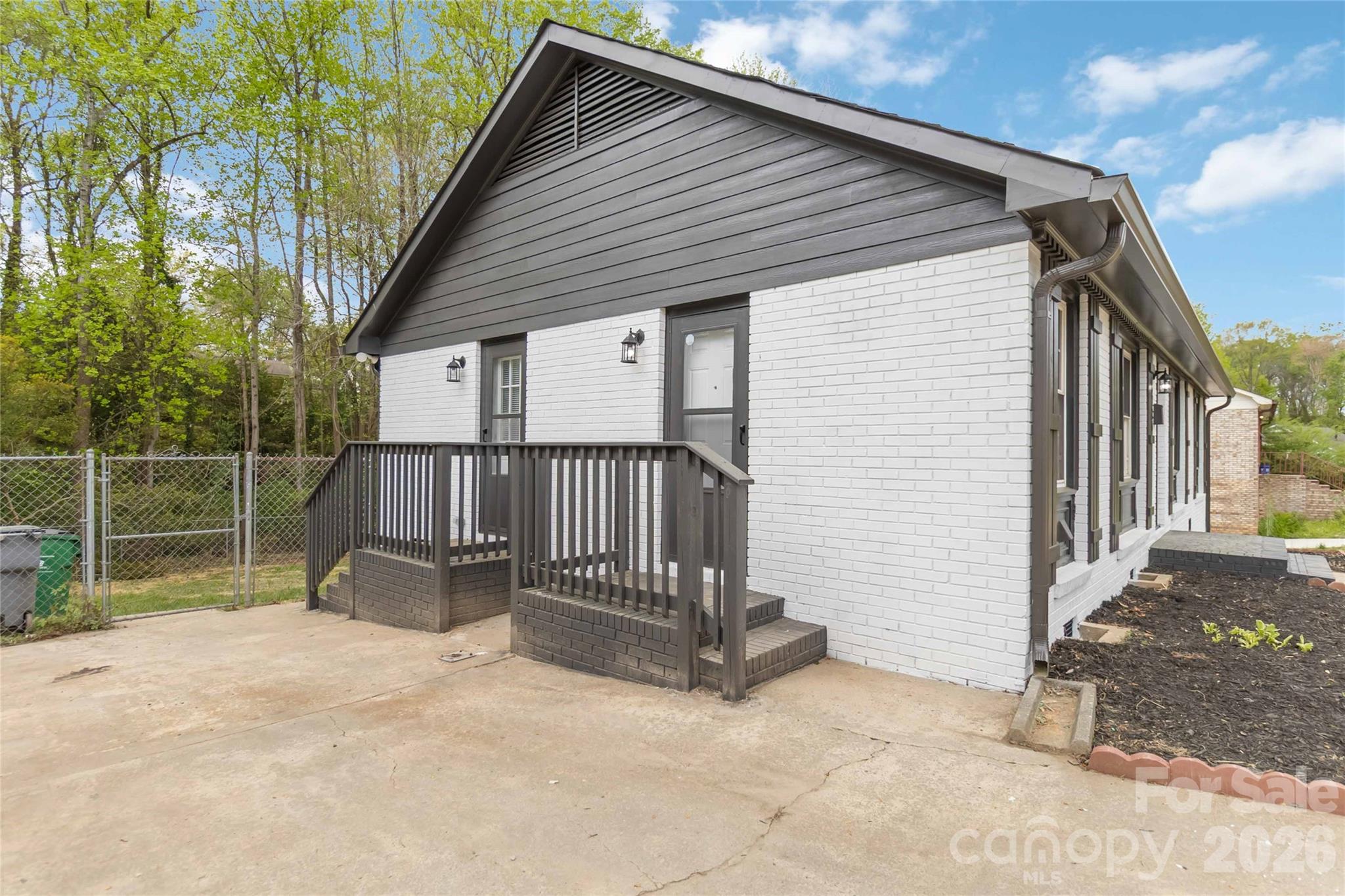 Photo 18 of 6726 Barrington Drive, Charlotte, NC
