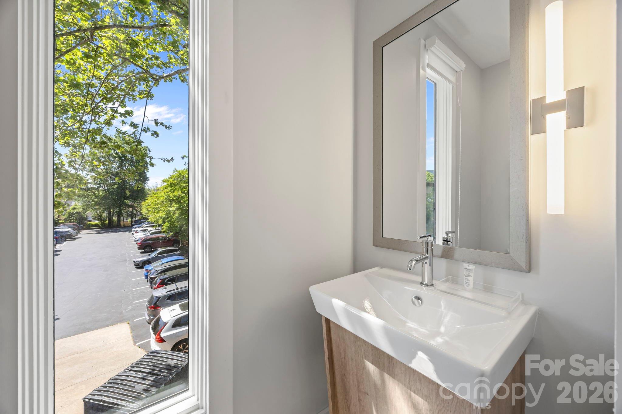 1062 Kenilworth Avenue, Charlotte, NC - photo 9 of 29