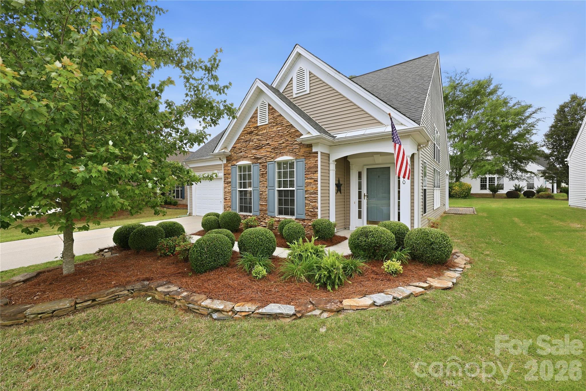 9510 Kestral Ridge Drive, Charlotte, NC - photo 8 of 47
