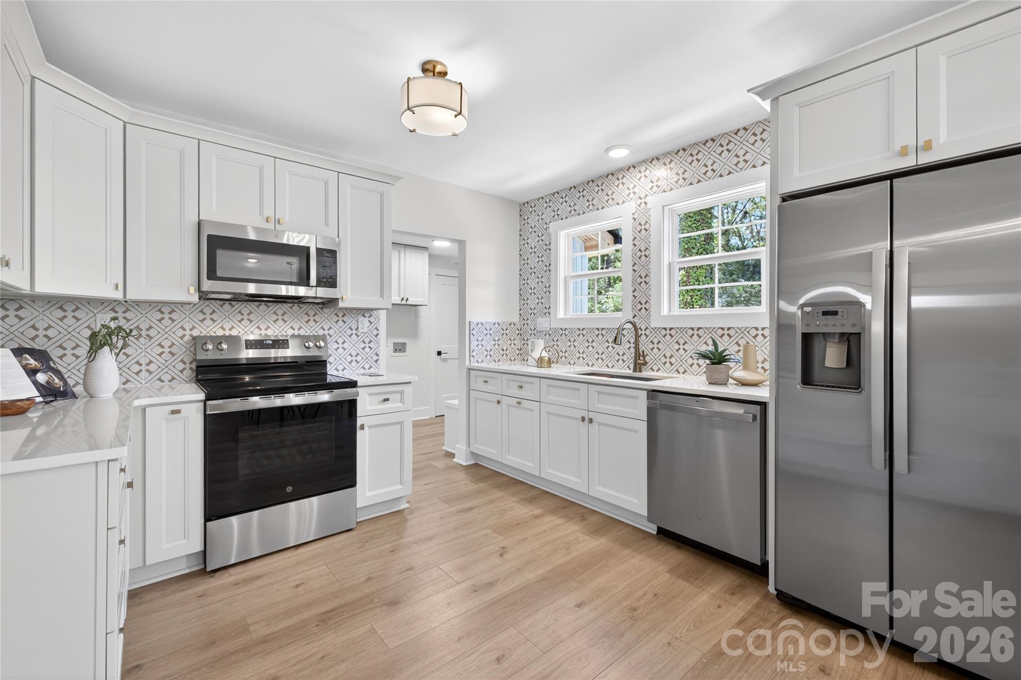 Photo 4 of 309 W Gold Street, Kings Mountain, NC