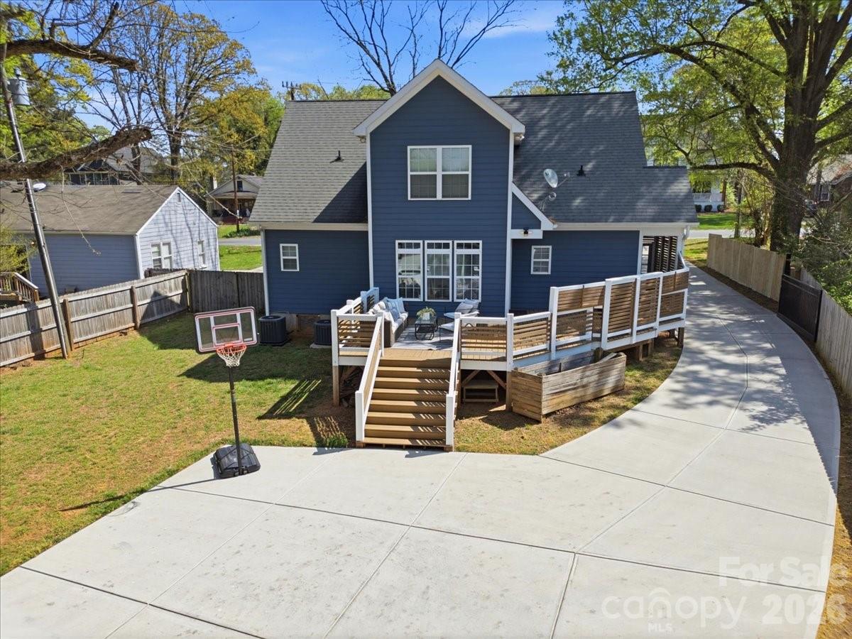 2711 Clemson Avenue, Charlotte, NC - photo 37 of 43