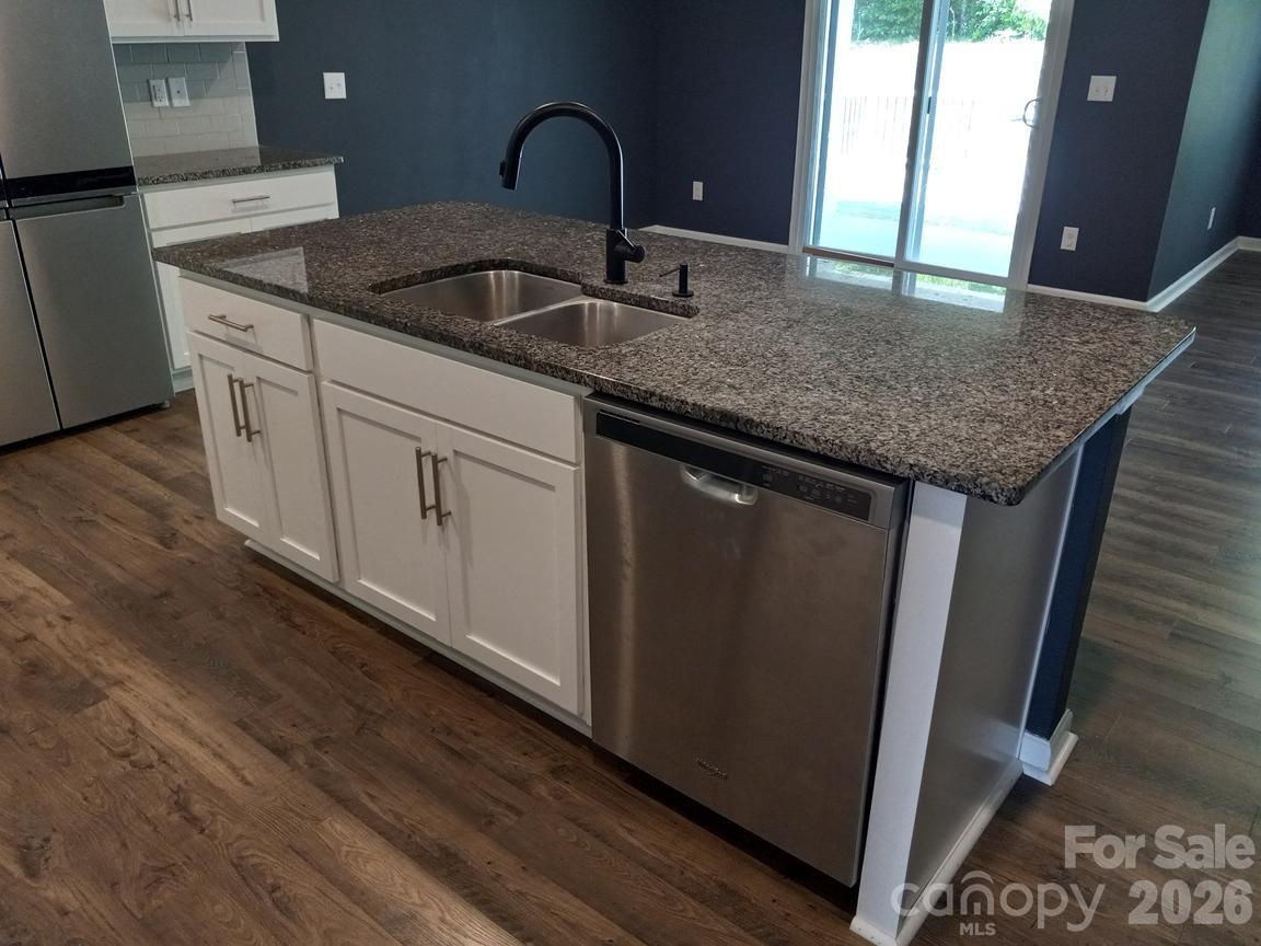 Photo 8 of 5108 Briscoe Drive, Charlotte, NC