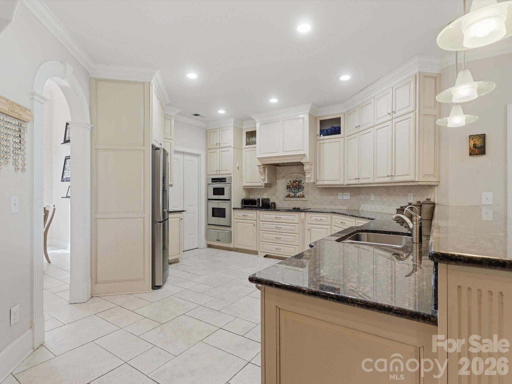 Home for sale at 154 Quail Hollow Drive, Kings Mountain, NC — photo 8 of 45