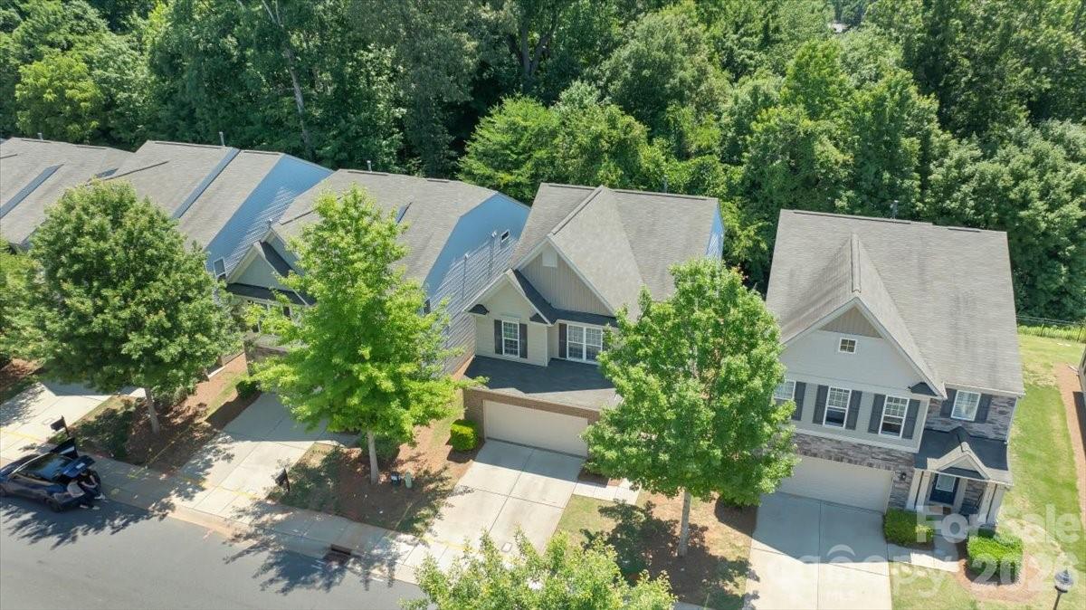 Photo 3 of 5122 Mount Clare Lane, Charlotte, NC