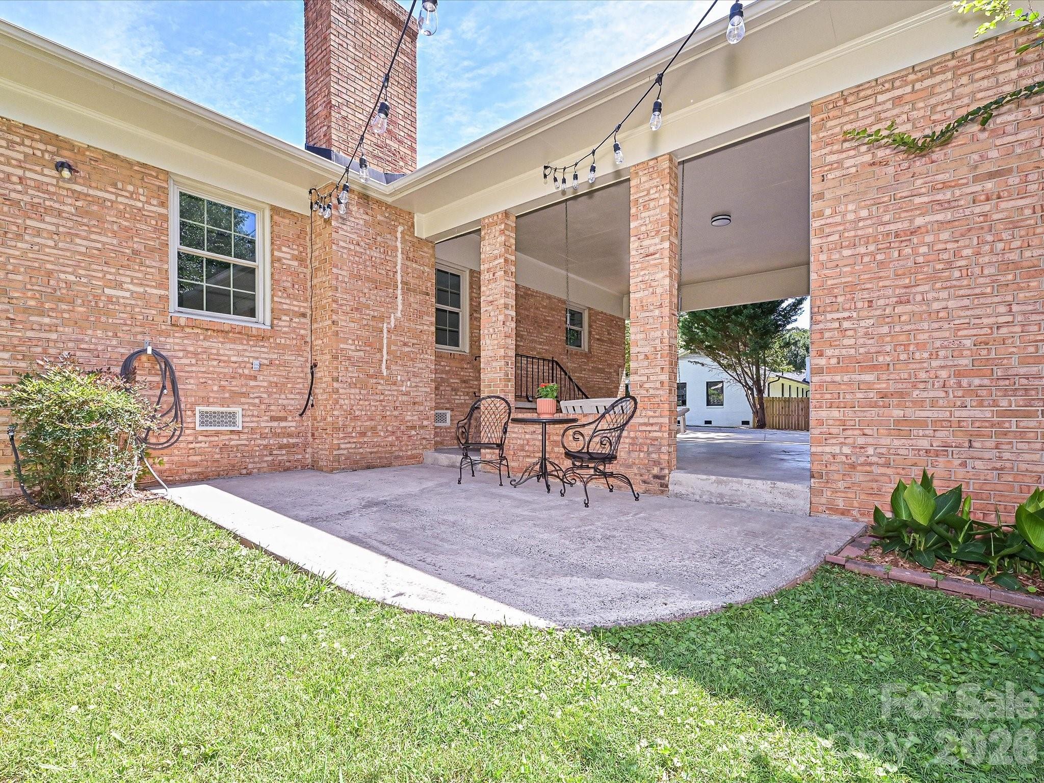 Photo 30 of 218 Sturbridge Drive, Charlotte, NC