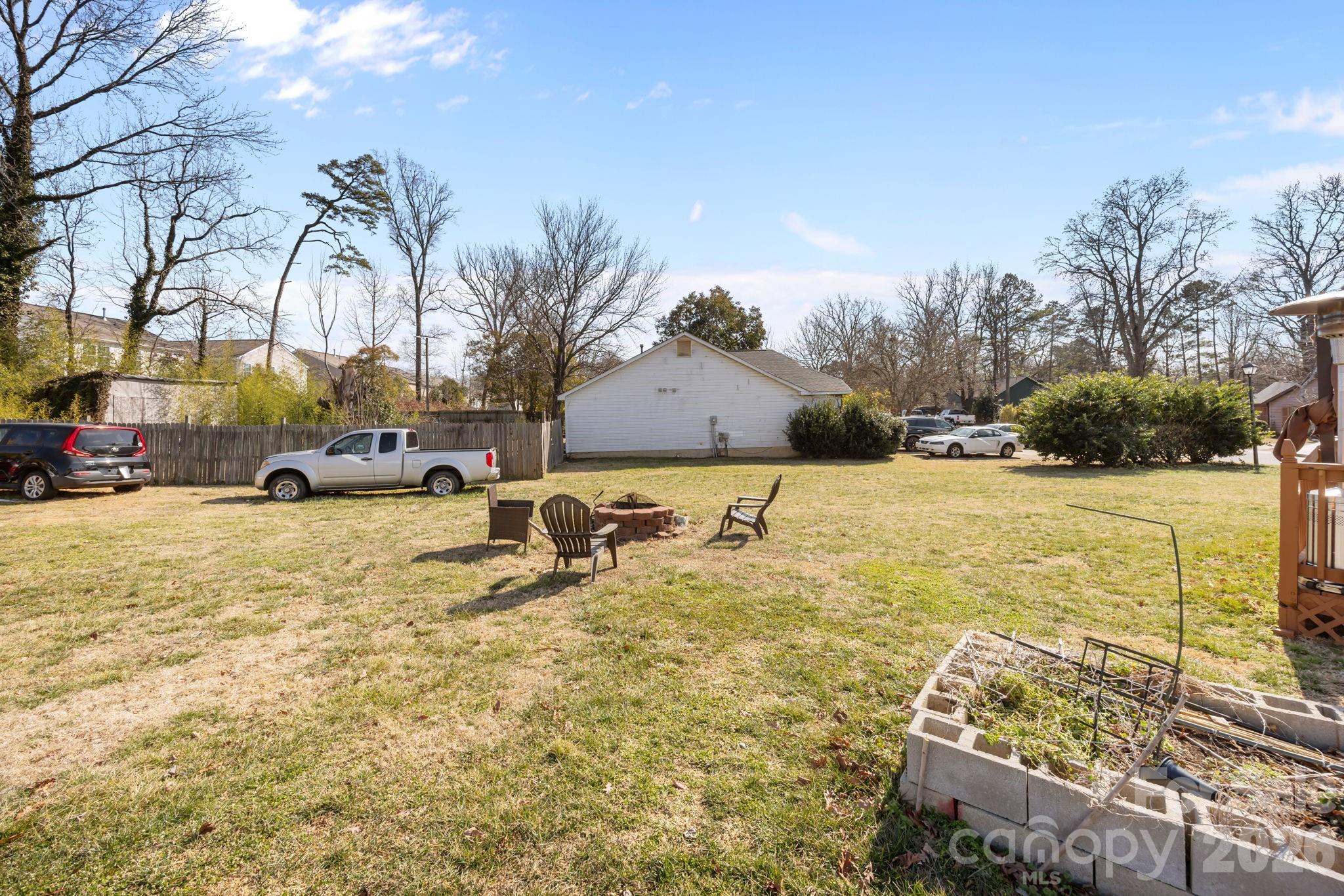 Photo 16 of 5400 Barnview Court, Charlotte, NC