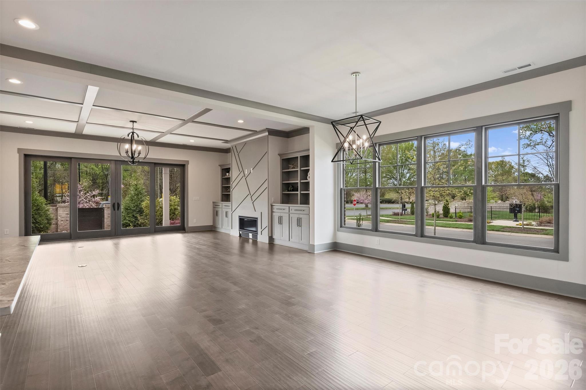 8159 Fairview Road, Charlotte, NC - photo 7 of 49