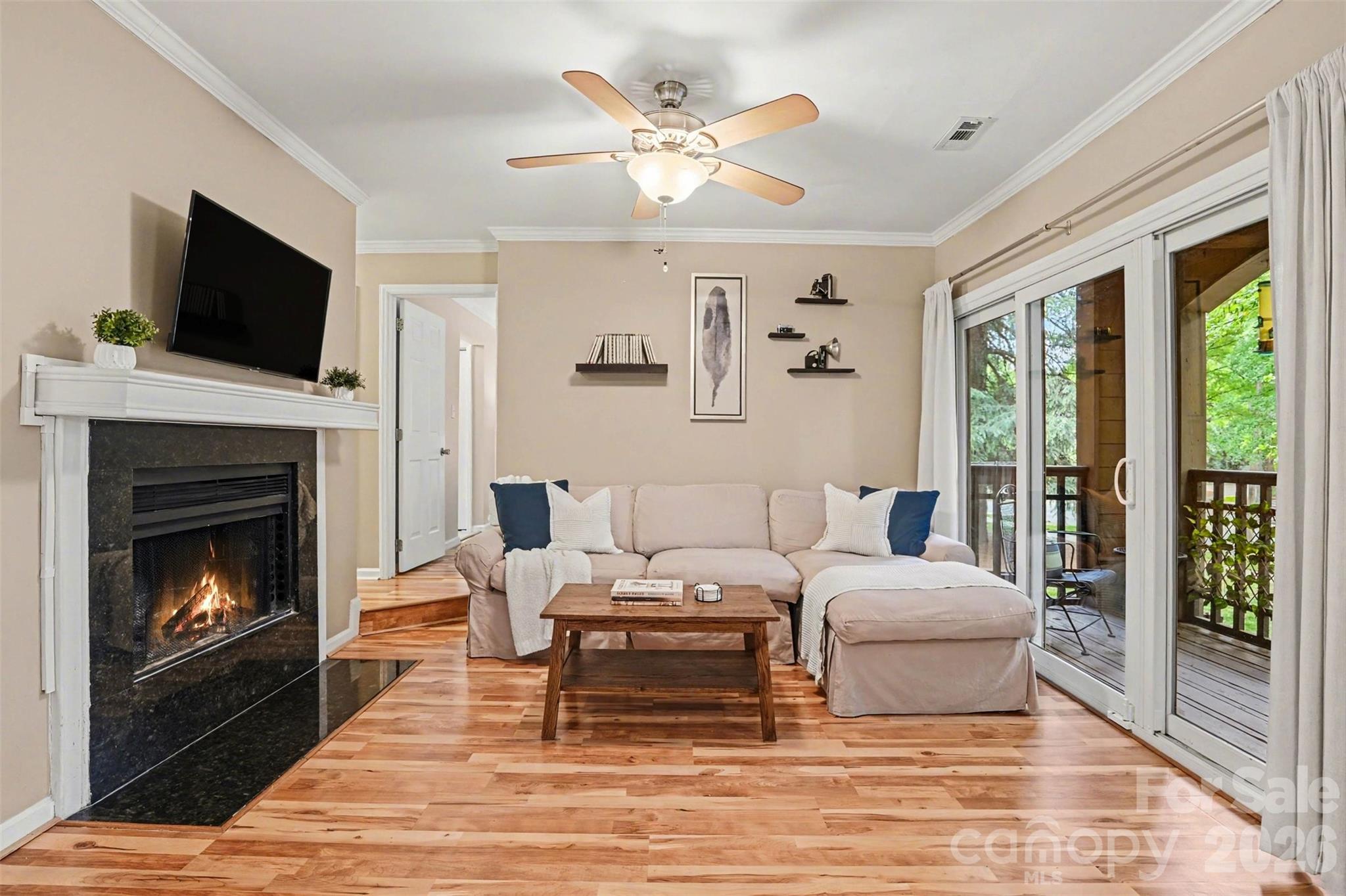 Photo 2 of 1109 E Morehead Street5, Charlotte, NC