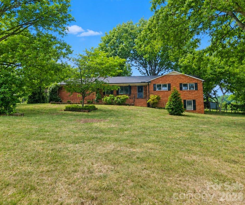 752 Hephzibah Church Road, Crouse, NC