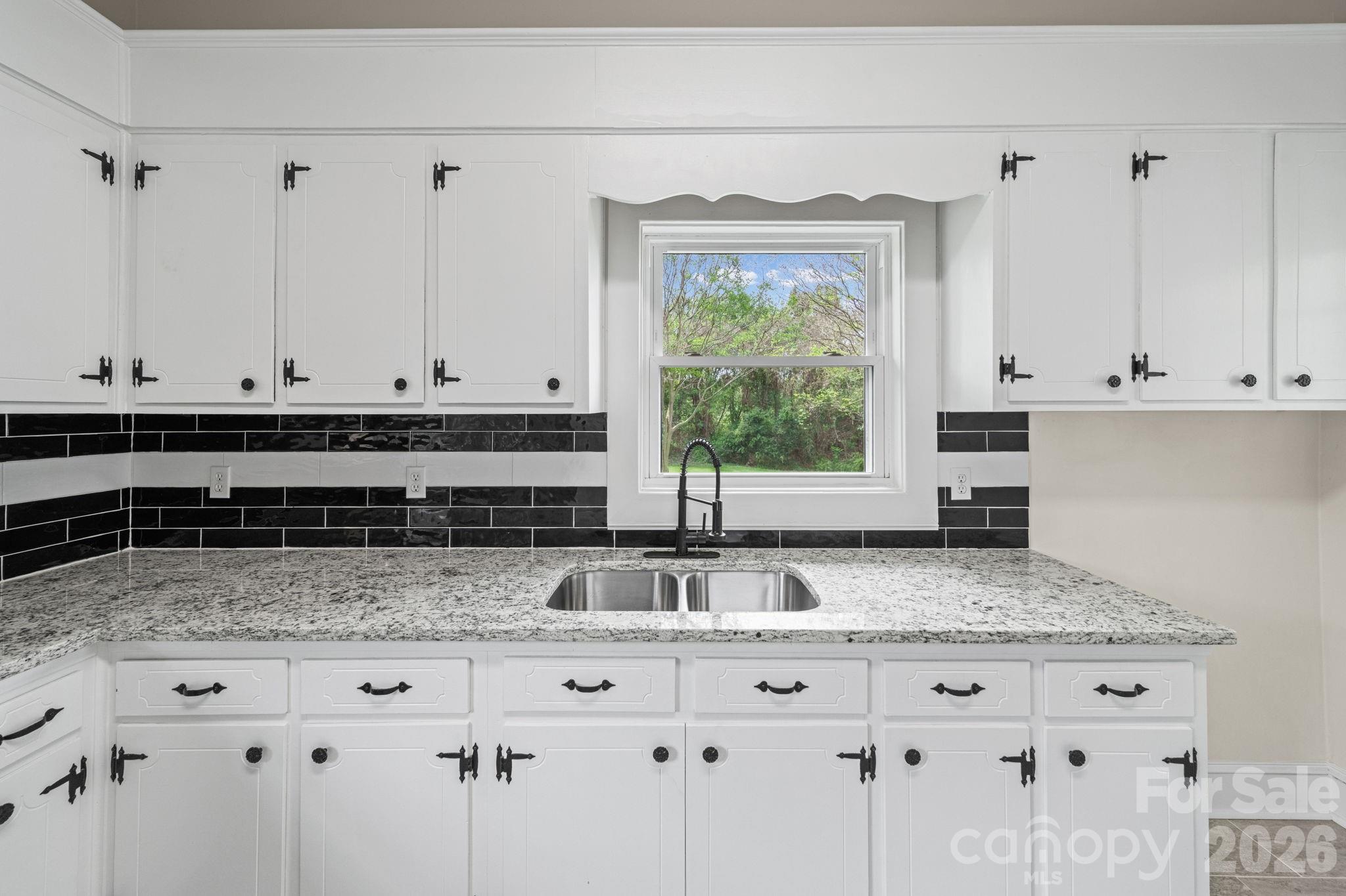 511 W Passaic Street, Peachland, NC - photo 20 of 48