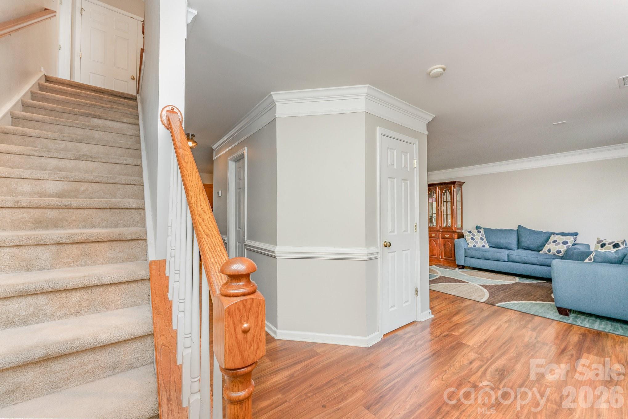 Photo 3 of 9824 Dauphine Drive, Charlotte, NC