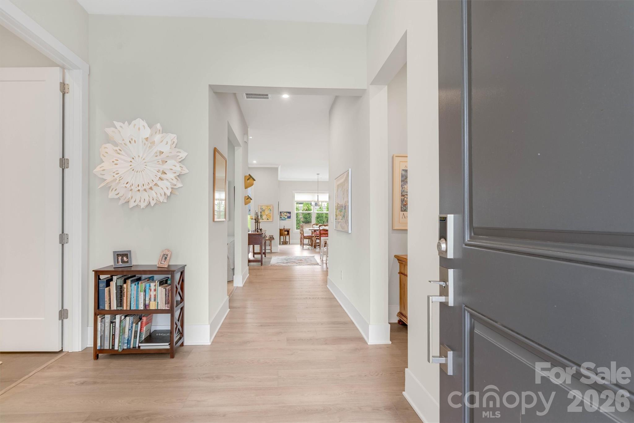Photo 5 of 8025 Brookbank Drive, Charlotte, NC