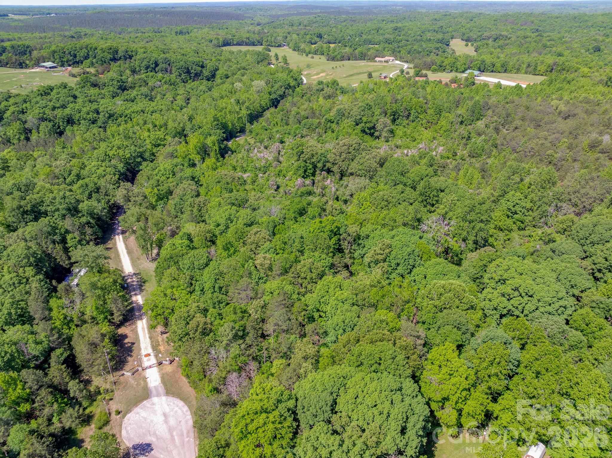 Photo 4 of 8088 Kays Drive, York, SC