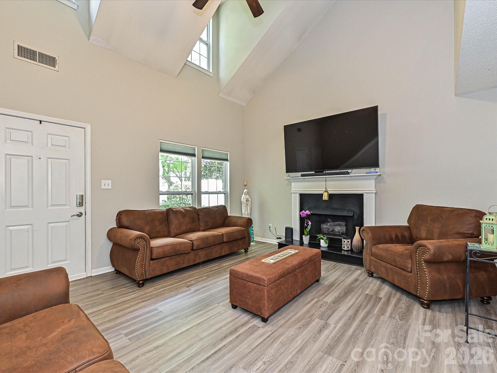 Photo 3 of 9207 Kimmel Lane, Charlotte, NC