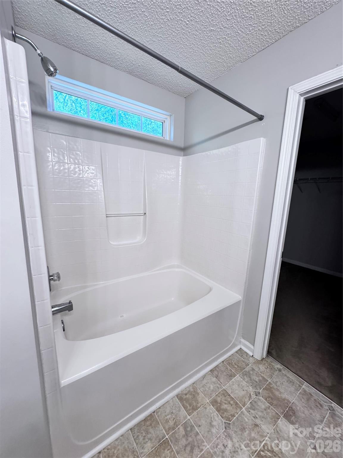 6528 Forest Cross Drive, Charlotte, NC - photo 15 of 24