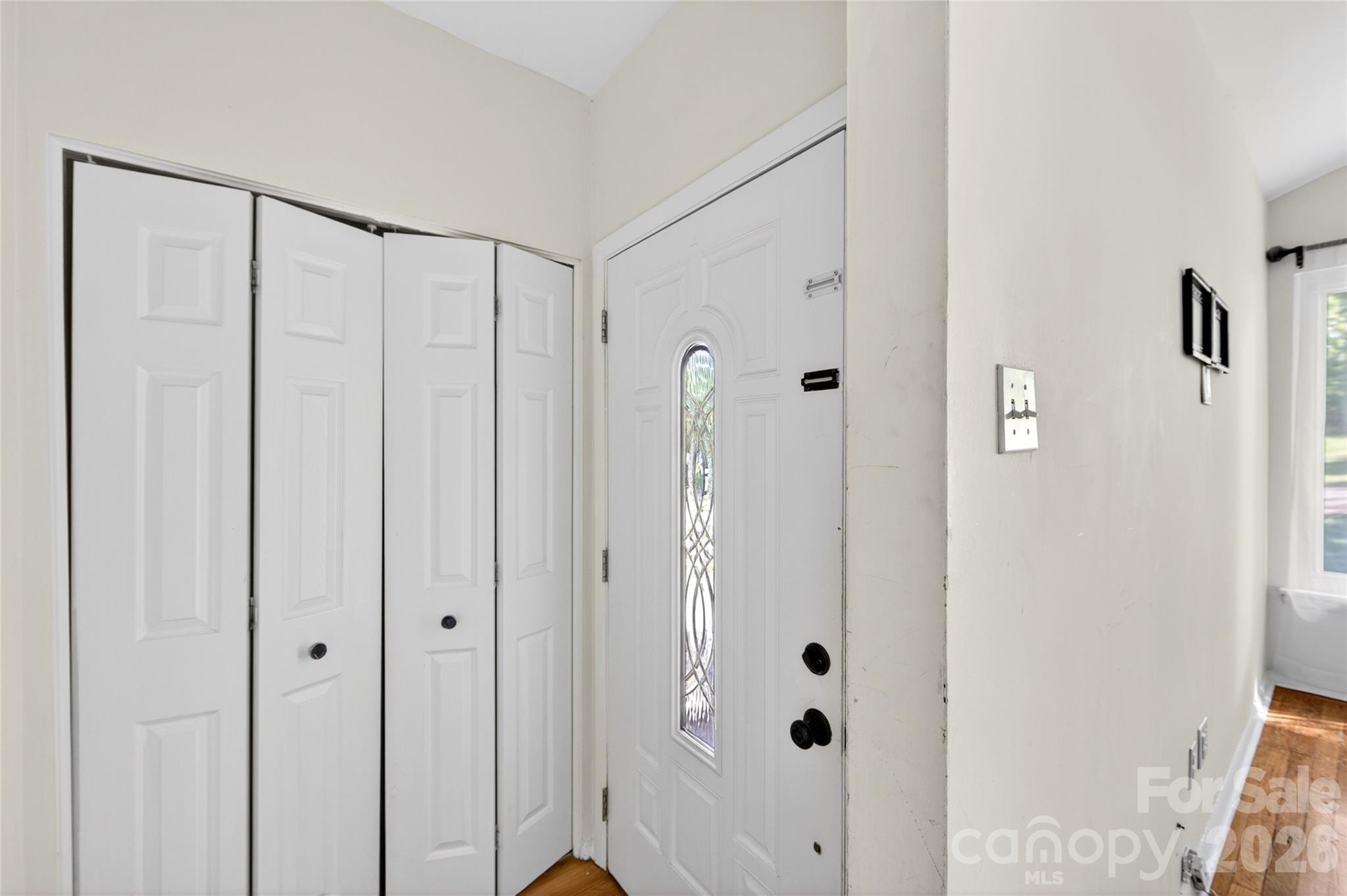 501 Kenlough Drive, Charlotte, NC - photo 7 of 47