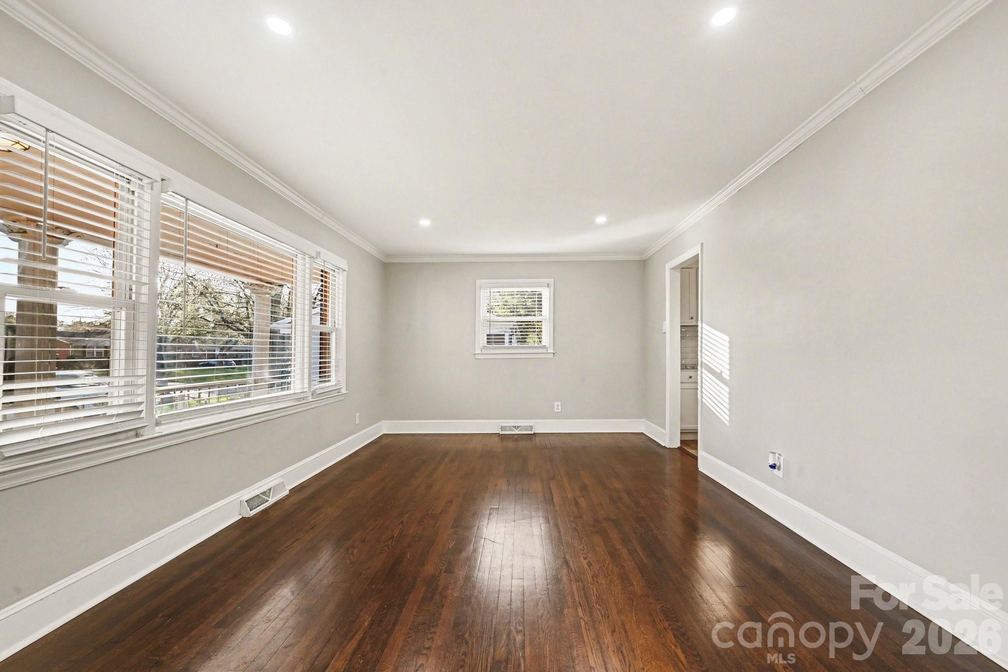 Photo 3 of 4726 Holbrook Drive, Charlotte, NC