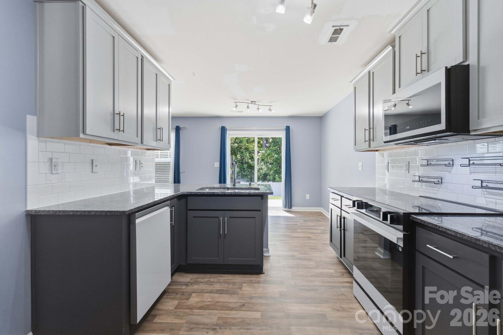 Photo 13 of 5904 Ellimar Field Lane, Charlotte, NC