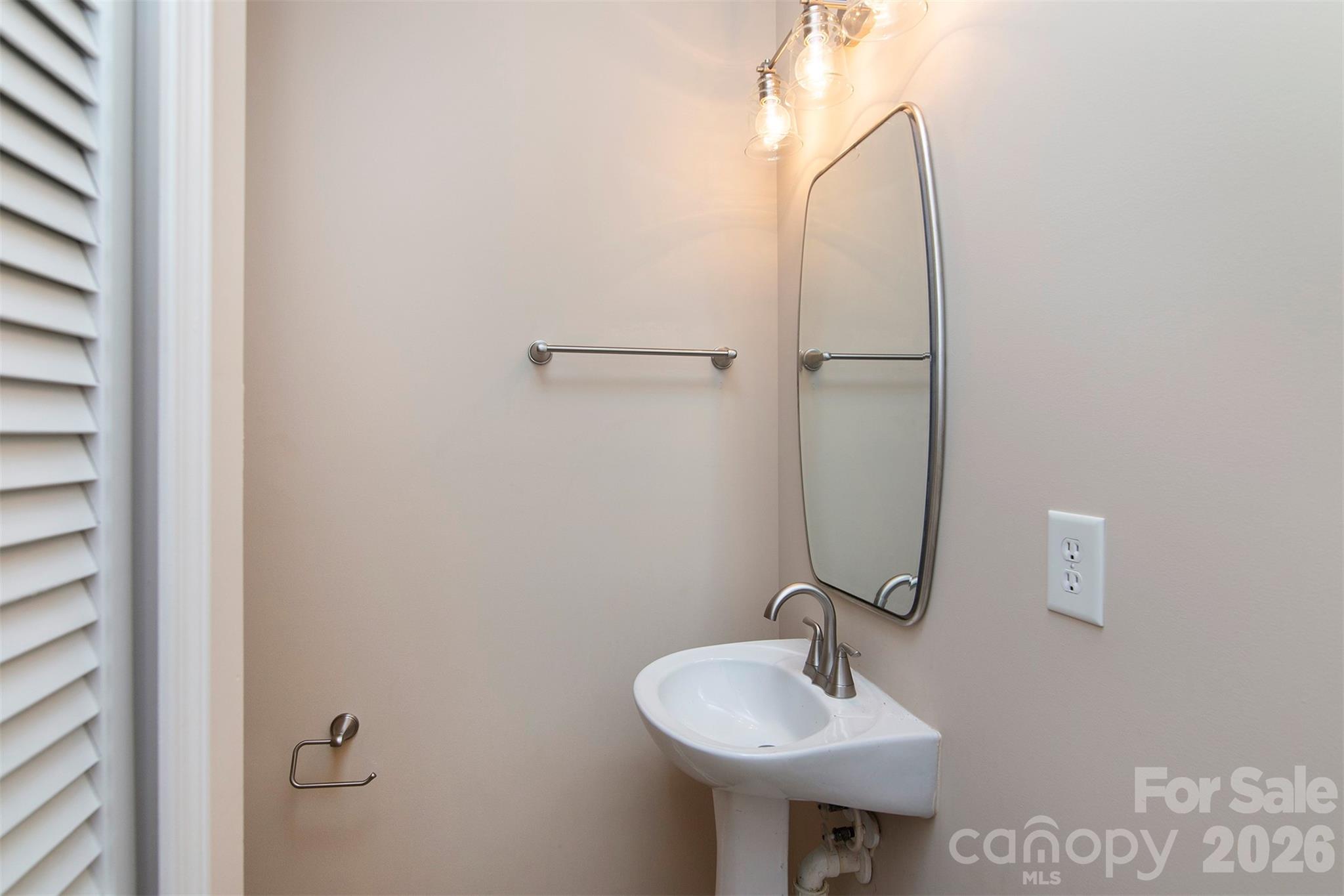 Photo 10 of 2721 Grain Mill Lane, Charlotte, NC