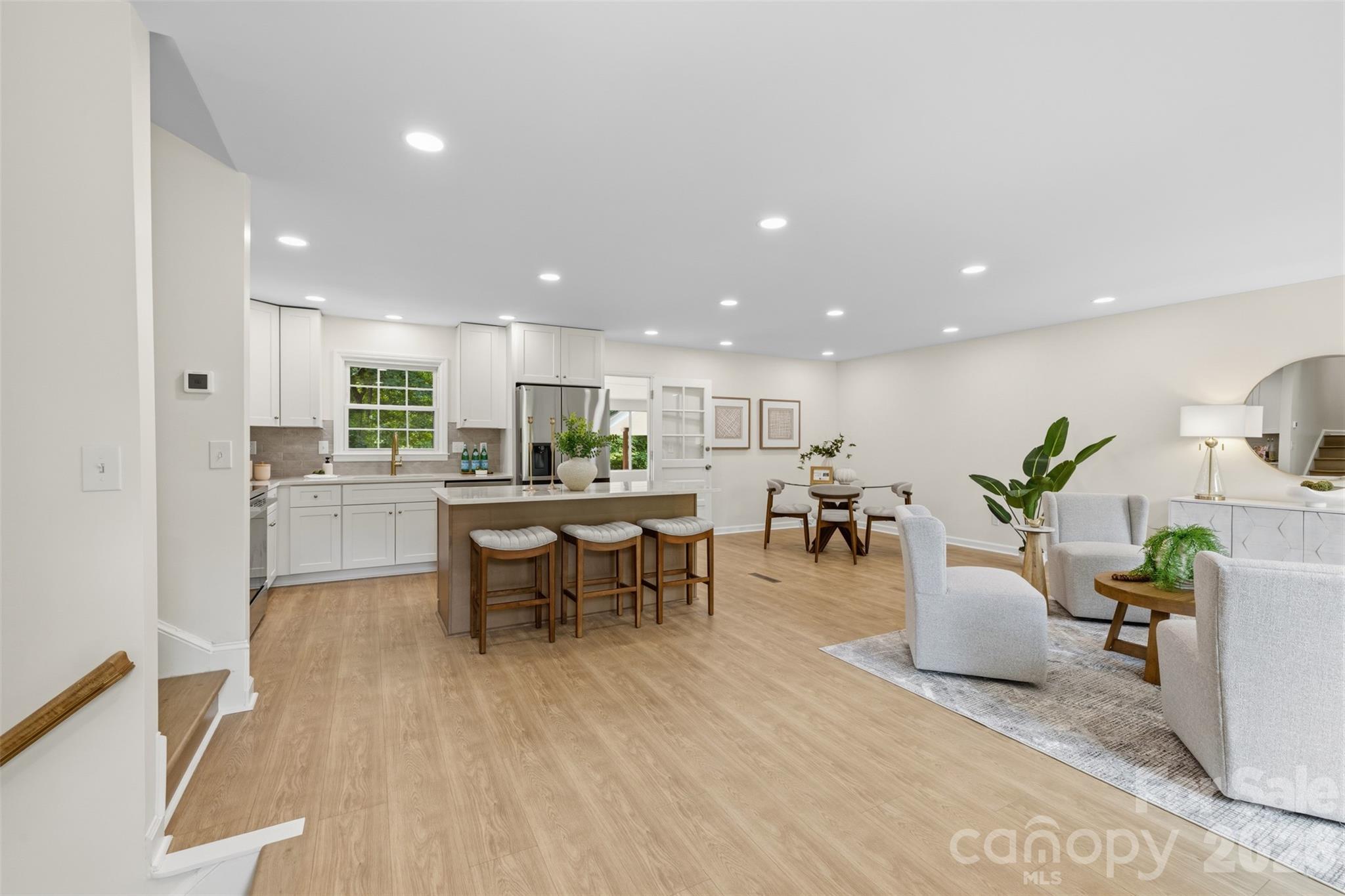 Photo 4 of 7434 Kilcullen Drive, Charlotte, NC