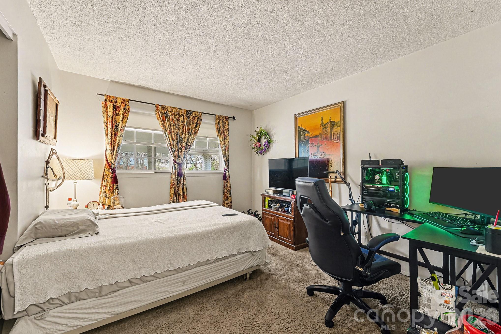 Photo 16 of 4206 Tipperary Place, Charlotte, NC