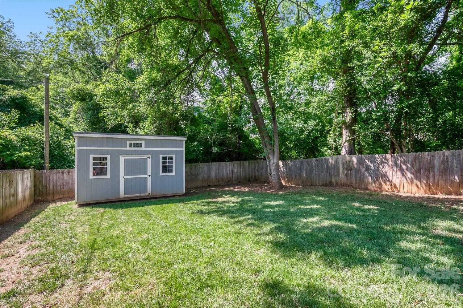 1521 Hawthorne Lane, Charlotte, NC - photo 27 of 30