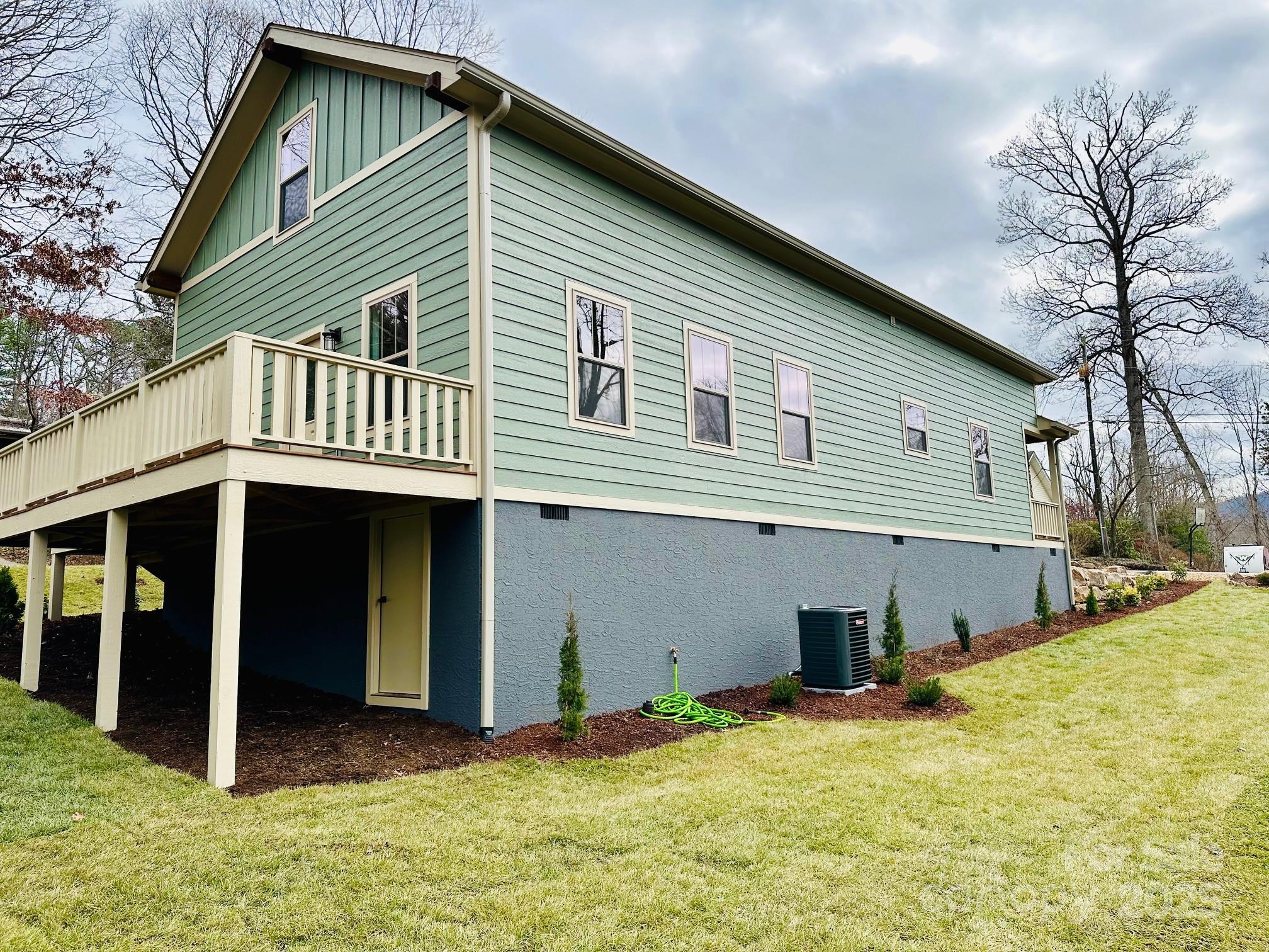 308 Ninth Street, Black Mountain, NC - photo 8 of 34