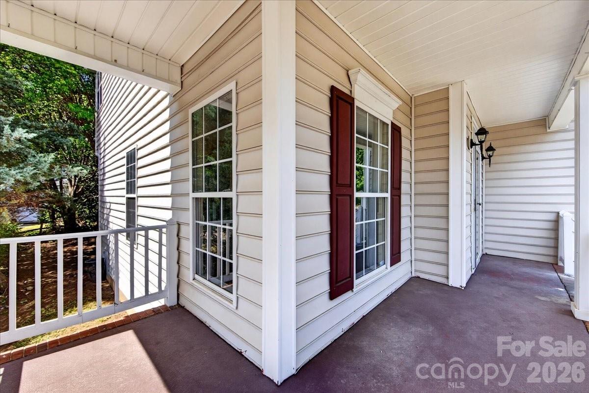 Photo 3 of 10303 Madison Park Drive, Charlotte, NC