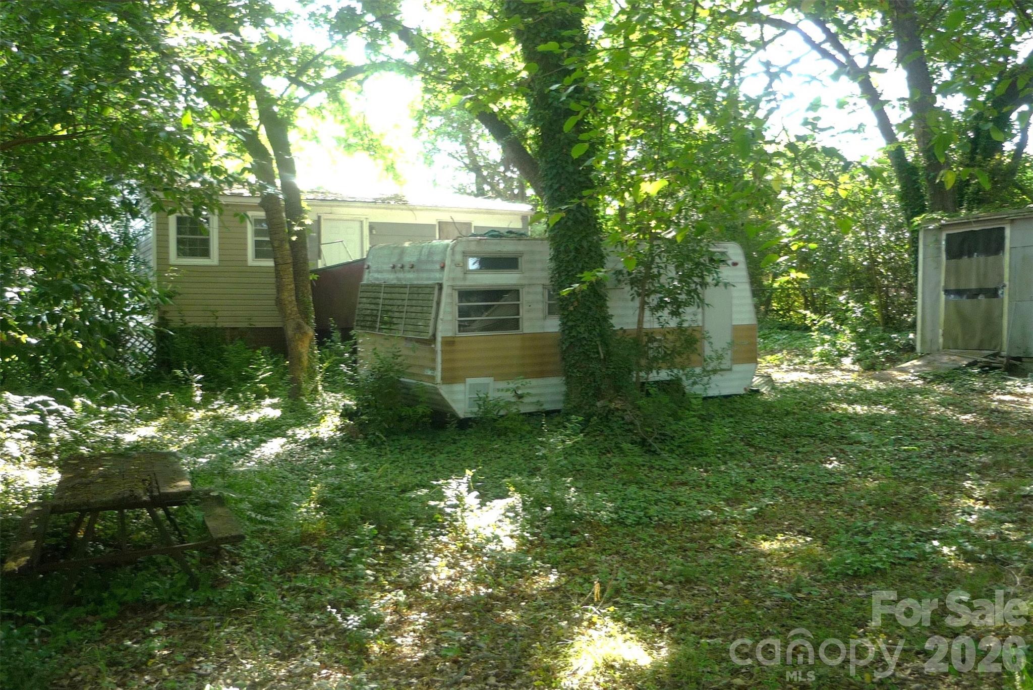 407 N Pear Street, Gastonia, NC - photo 8 of 34