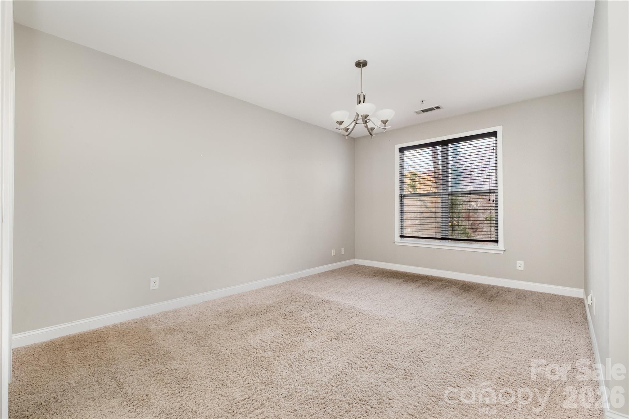 Photo 8 of 1000 E Woodlawn Road217, Charlotte, NC
