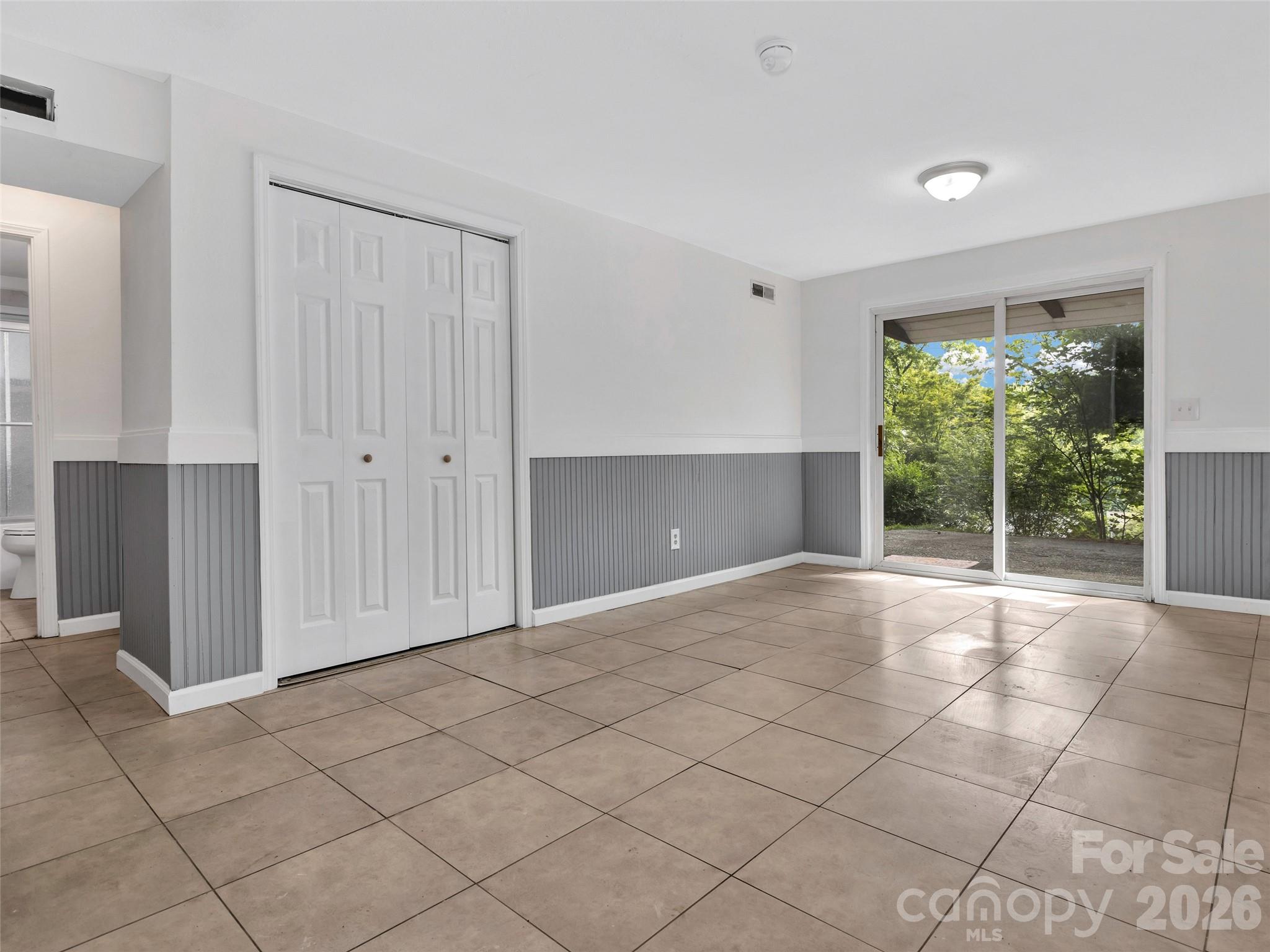 114 Elden Street, Hendersonville, NC - photo 17 of 28