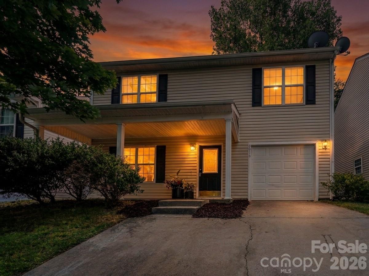 Photo 2 of 8016 Bronze Pike Drive, Charlotte, NC