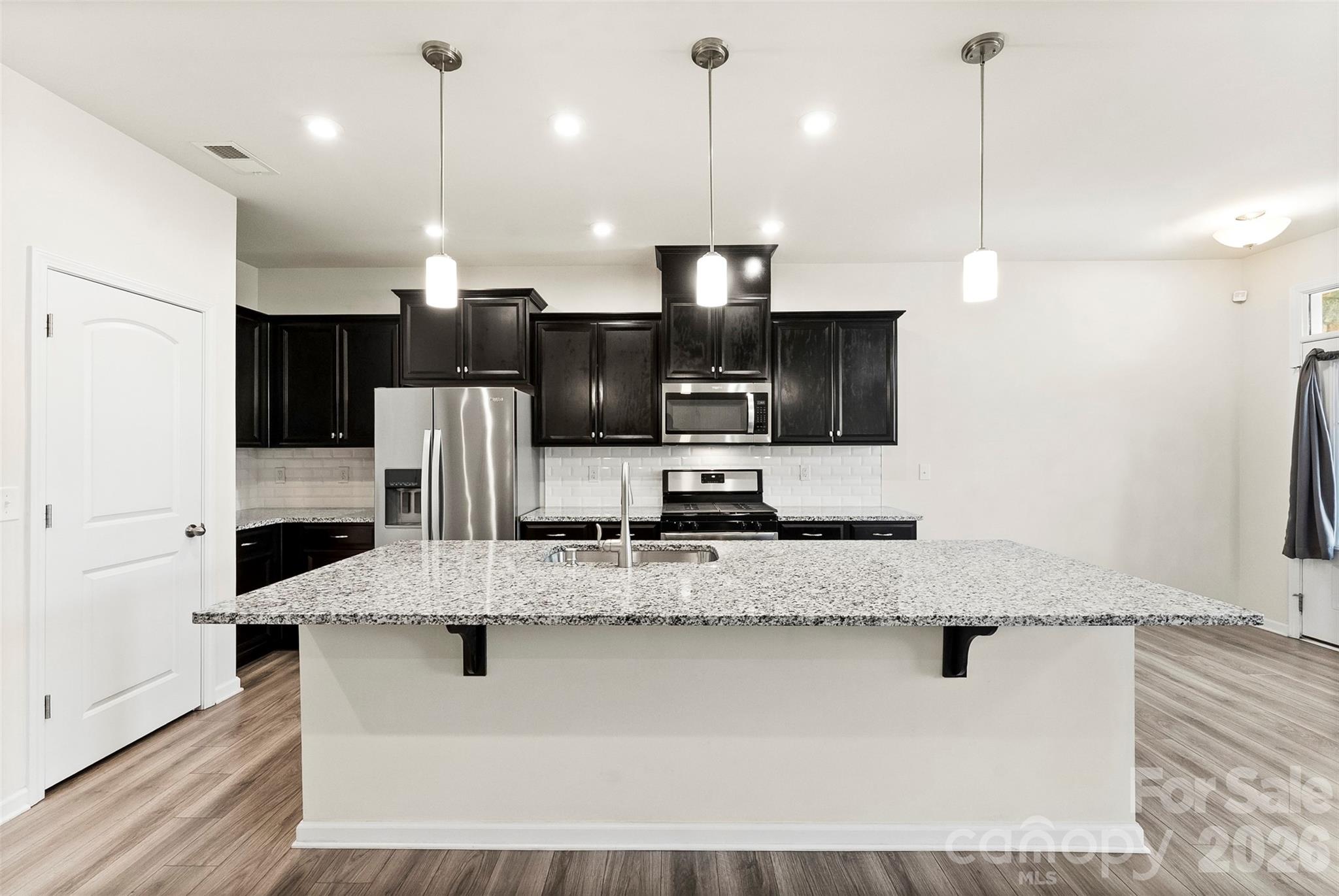 Photo 9 of 11010 Chalkbark Lane, Charlotte, NC