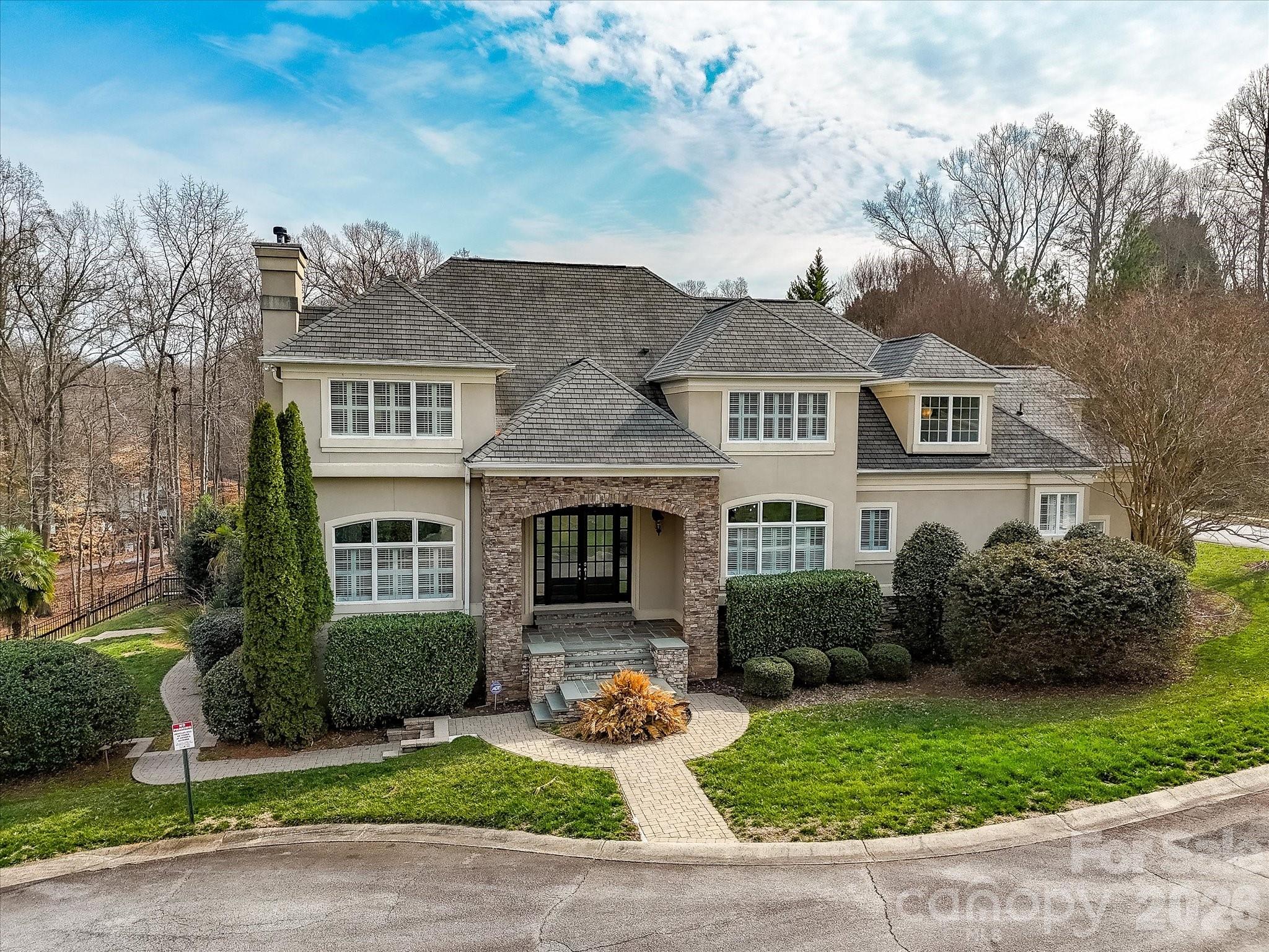 Photo 3 of 1805 Mt Isle Harbor Drive, Charlotte, NC