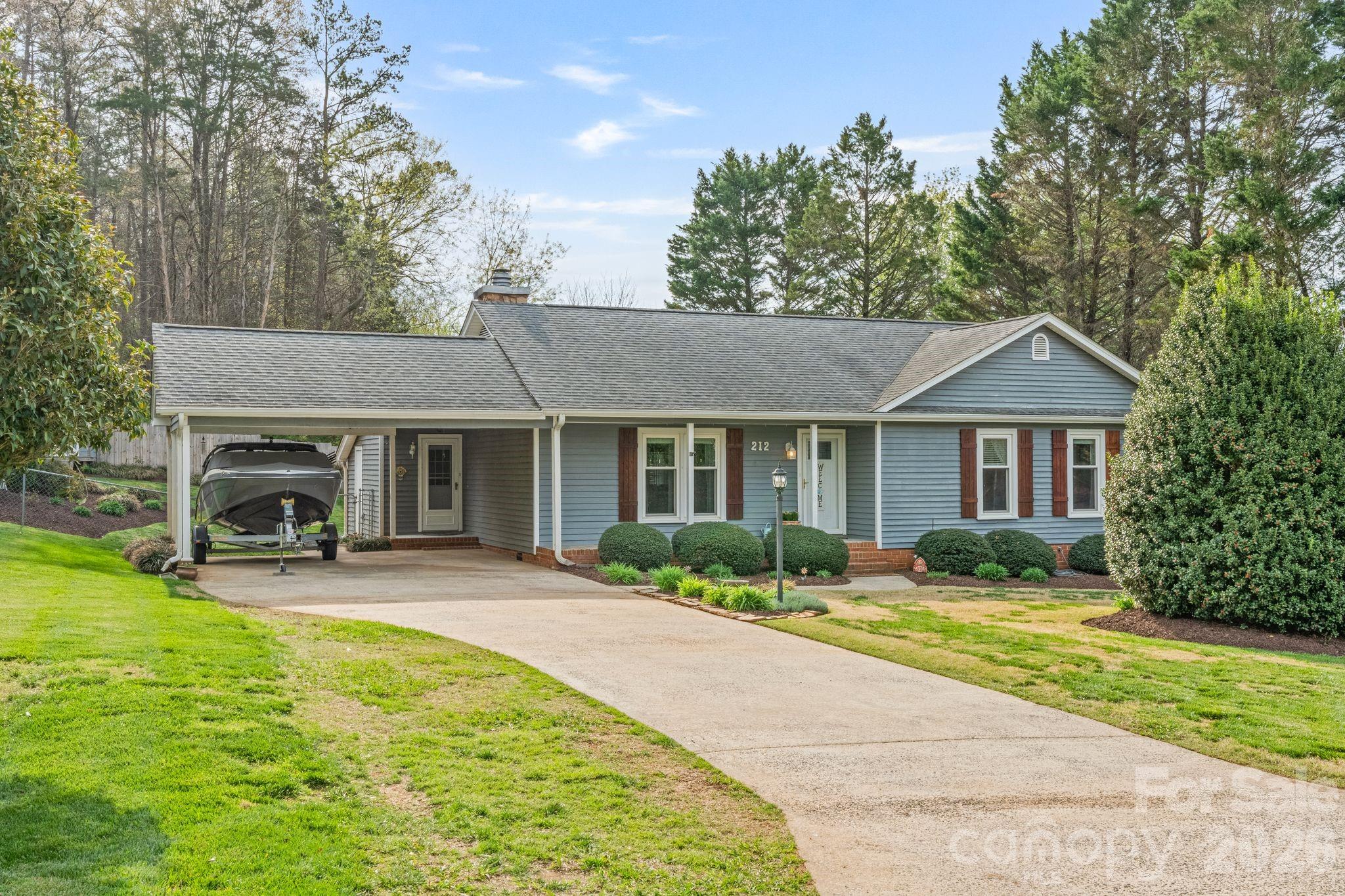 212 Woody Court, Gastonia, NC