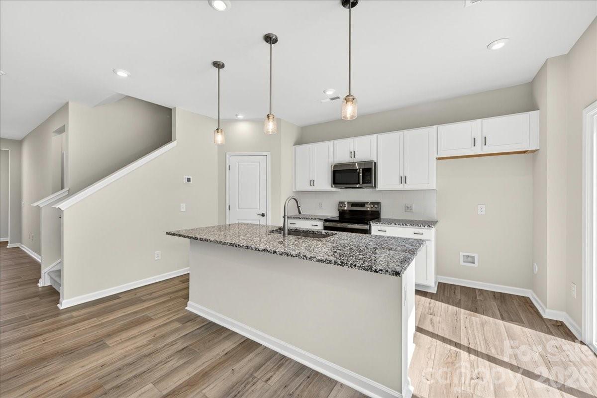 Photo 9 of 6049 Longar Lane, Charlotte, NC