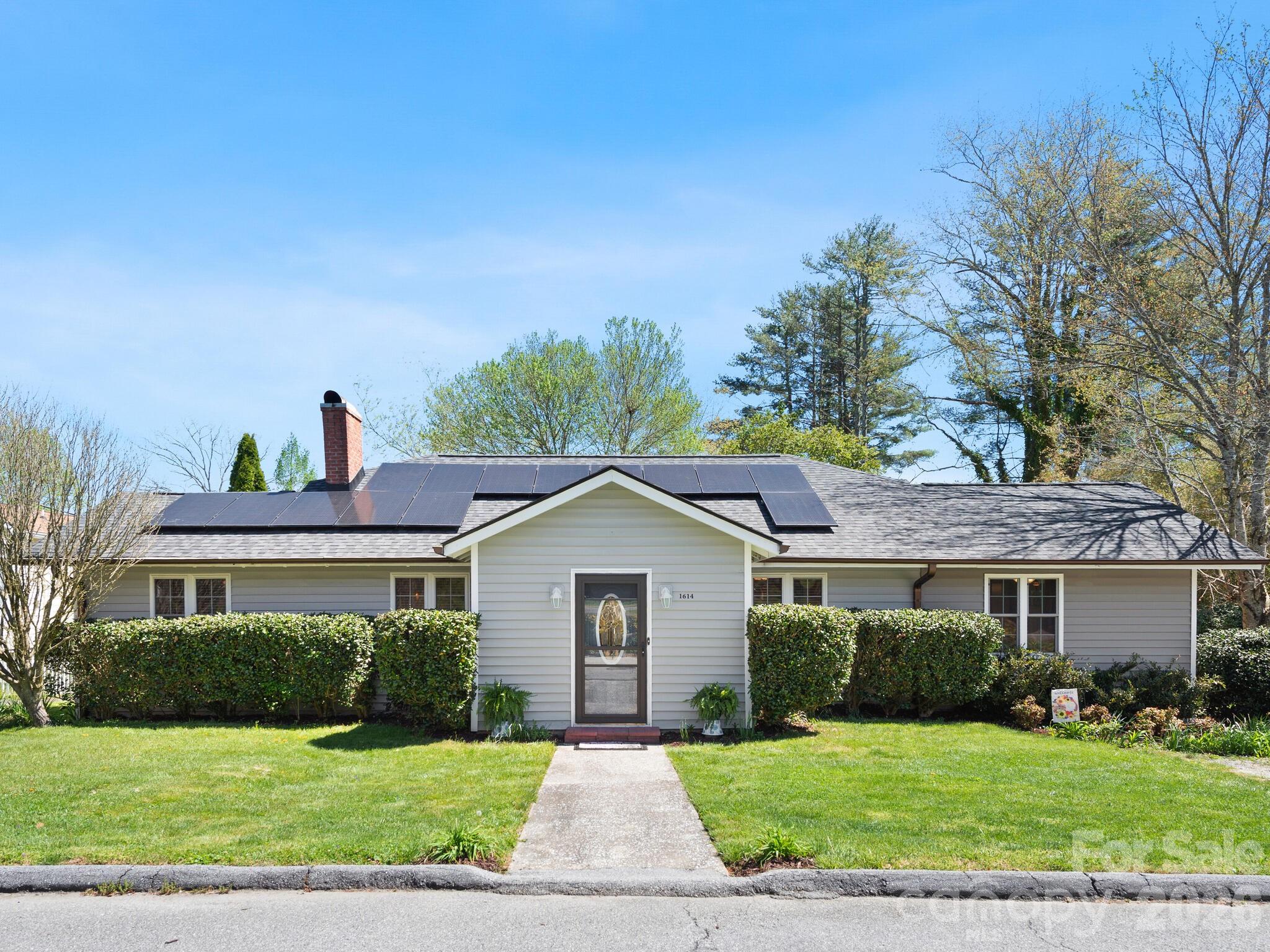 Home for sale at 1614 Ridgewood Boulevard, Hendersonville, NC — photo 1 of 40
