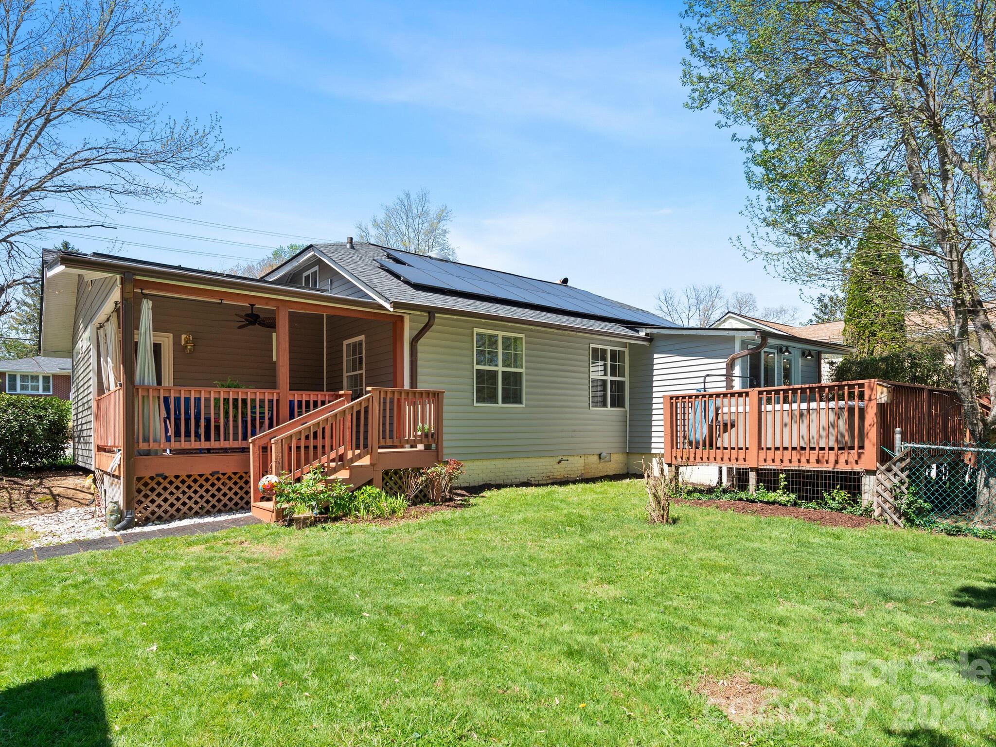 Home for sale at 1614 Ridgewood Boulevard, Hendersonville, NC — photo 36 of 40
