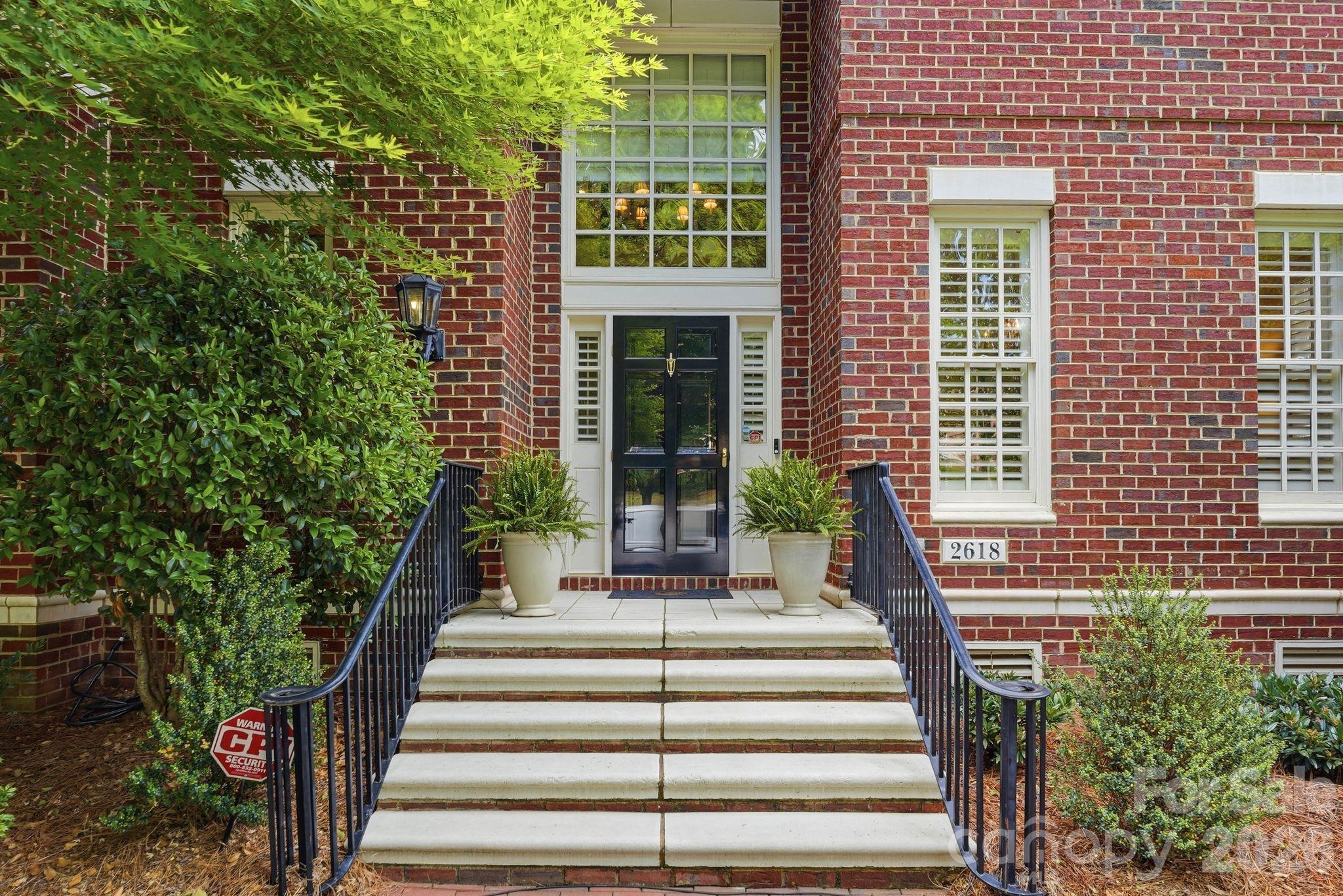 Photo 4 of 2618 Sheffield Crescent Court, Charlotte, NC