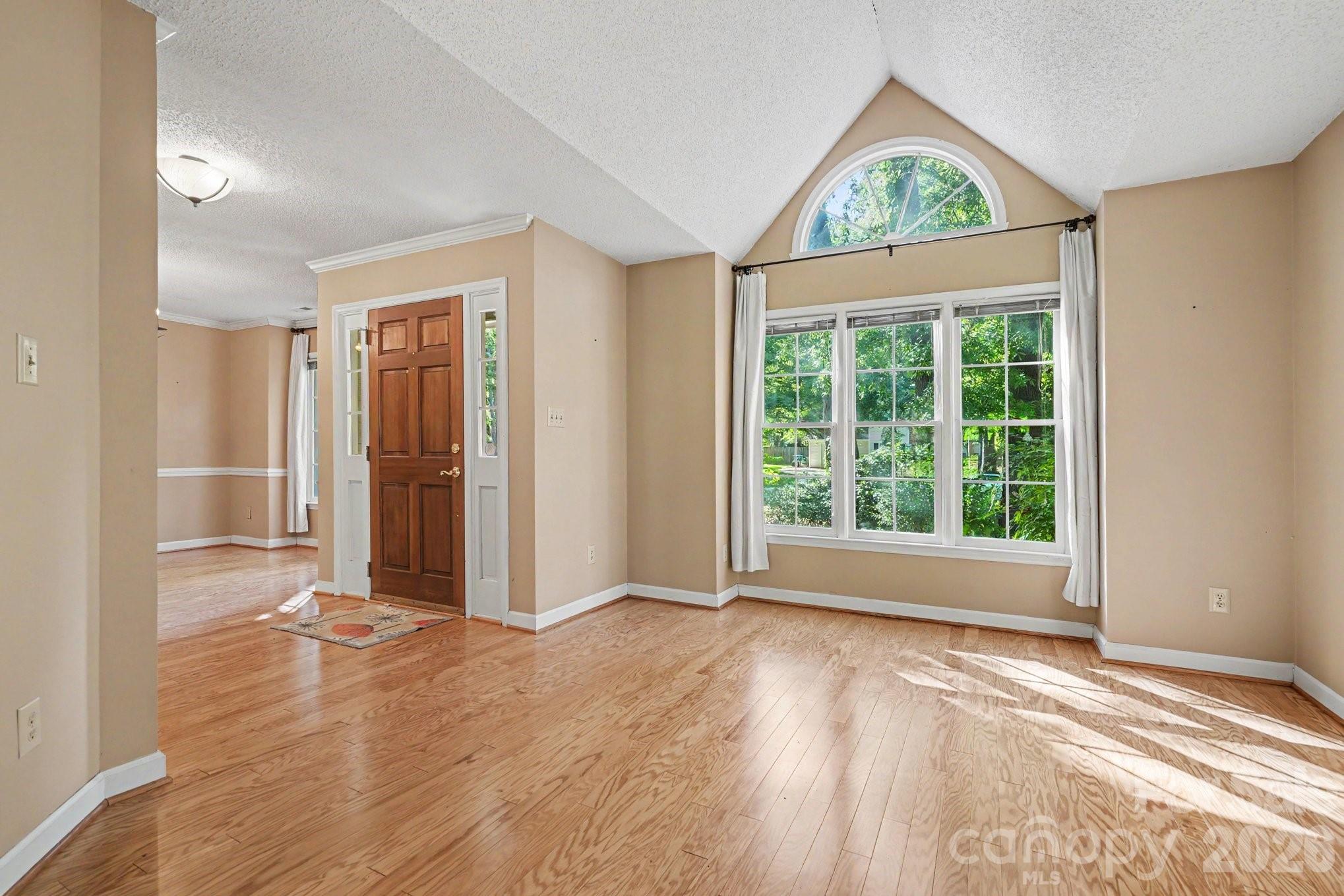 Photo 2 of 3032 Oakcroft Drive, Matthews, NC