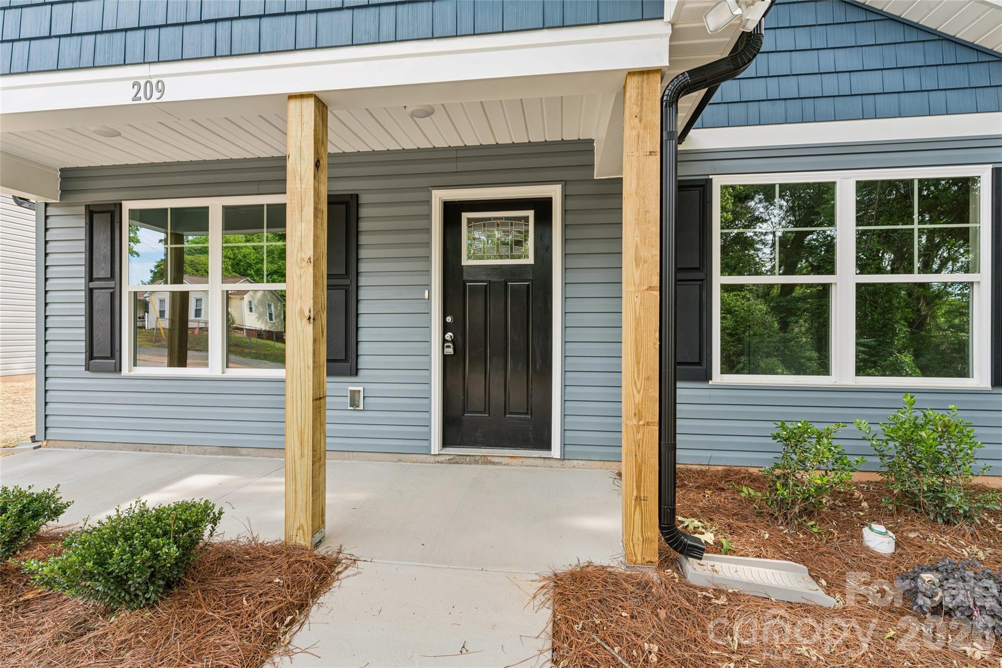 Photo 3 of 209 W 17th Street, Kannapolis, NC