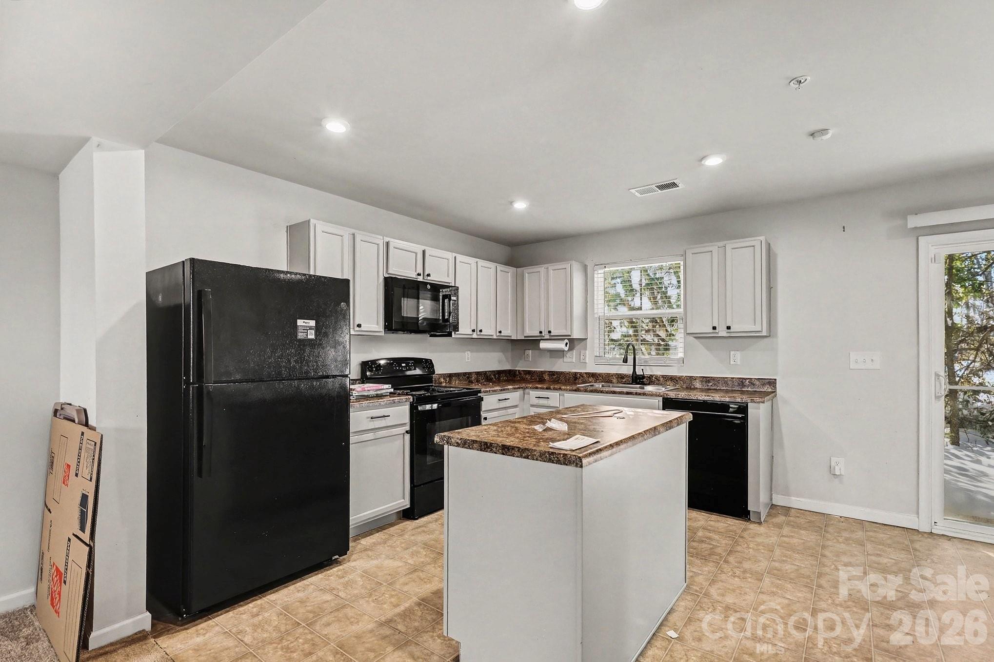 Photo 10 of 5356 Austin Knoll Court, Charlotte, NC