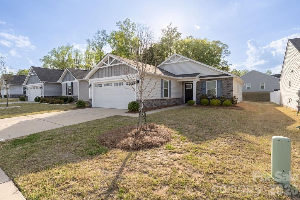 Photo 2 of 9747 Wardley Drive, Charlotte, NC