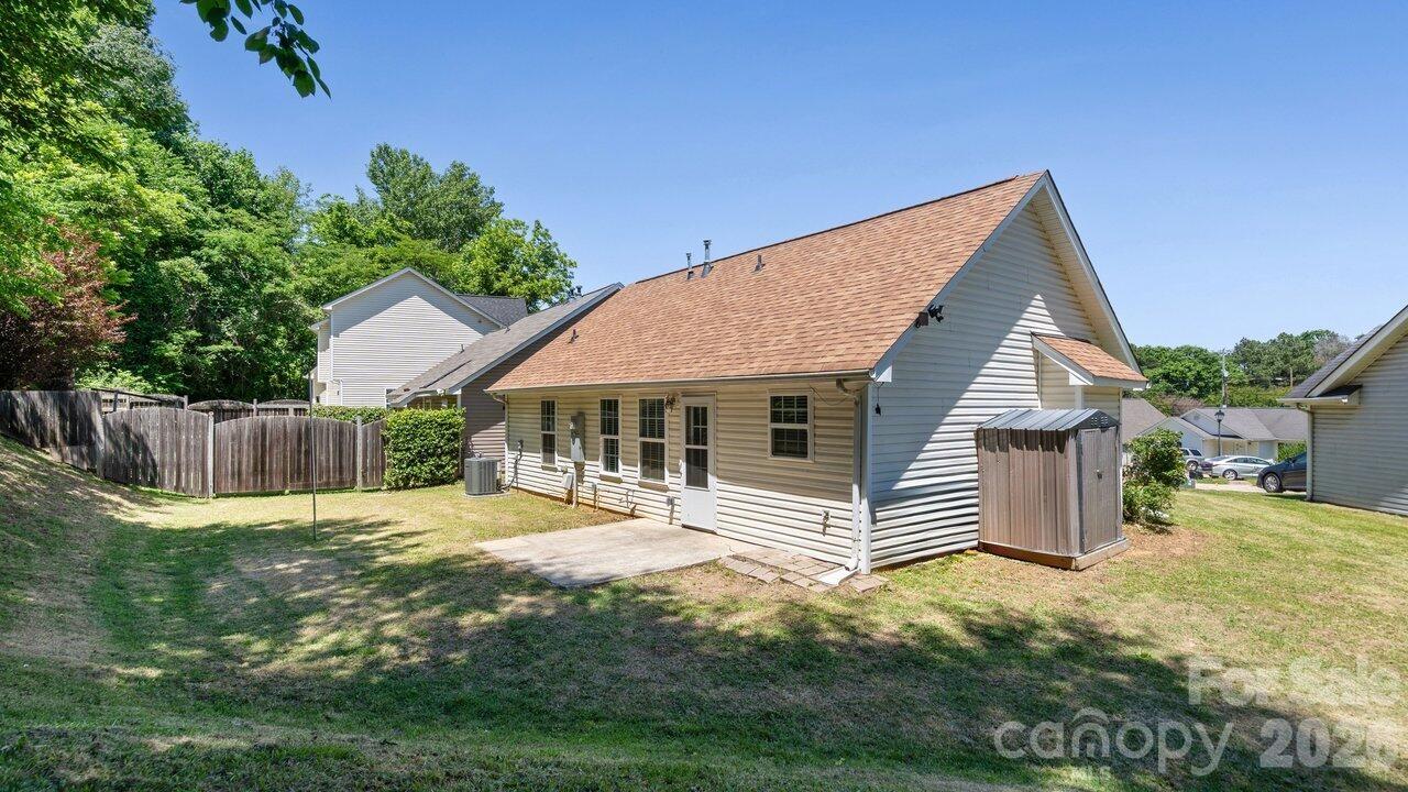 Photo 29 of 613 Hoskins Ridge Lane, Charlotte, NC