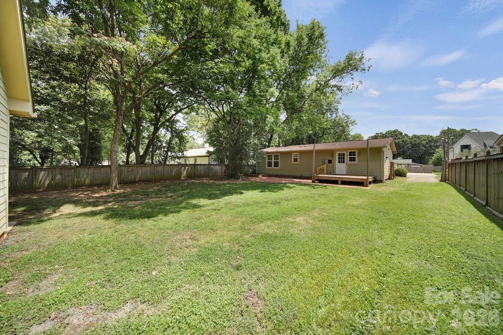 Photo 24 of 2715 Springway Drive, Charlotte, NC