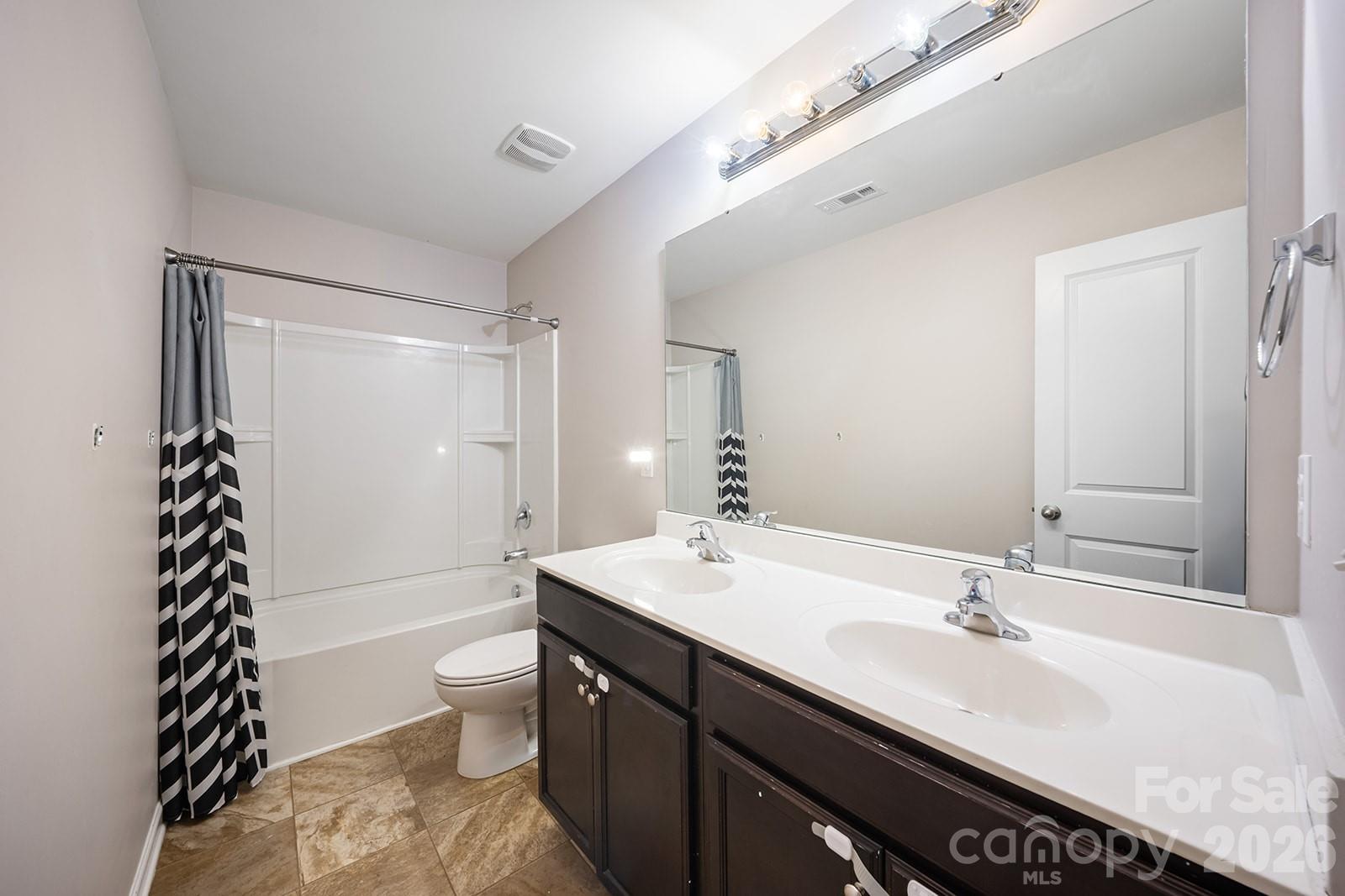 Photo 19 of 5329 Park Brook Drive, Charlotte, NC
